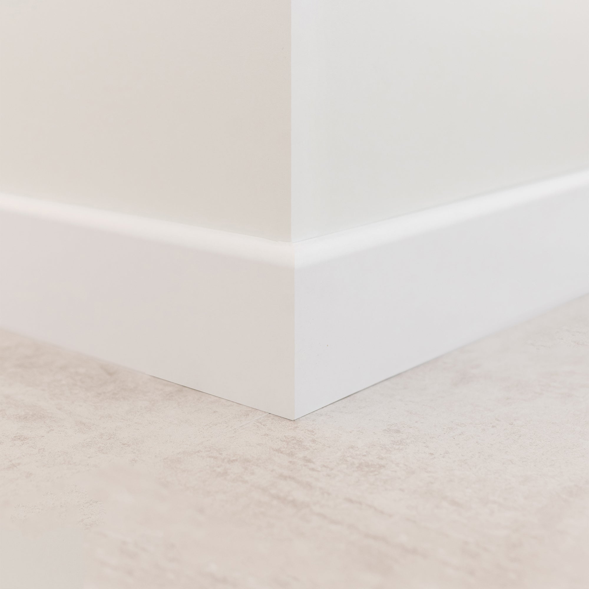 Plinthe mdf, blanc, H. 7.8, Ep.14 mm FINISHLINE | Leroy Merlin