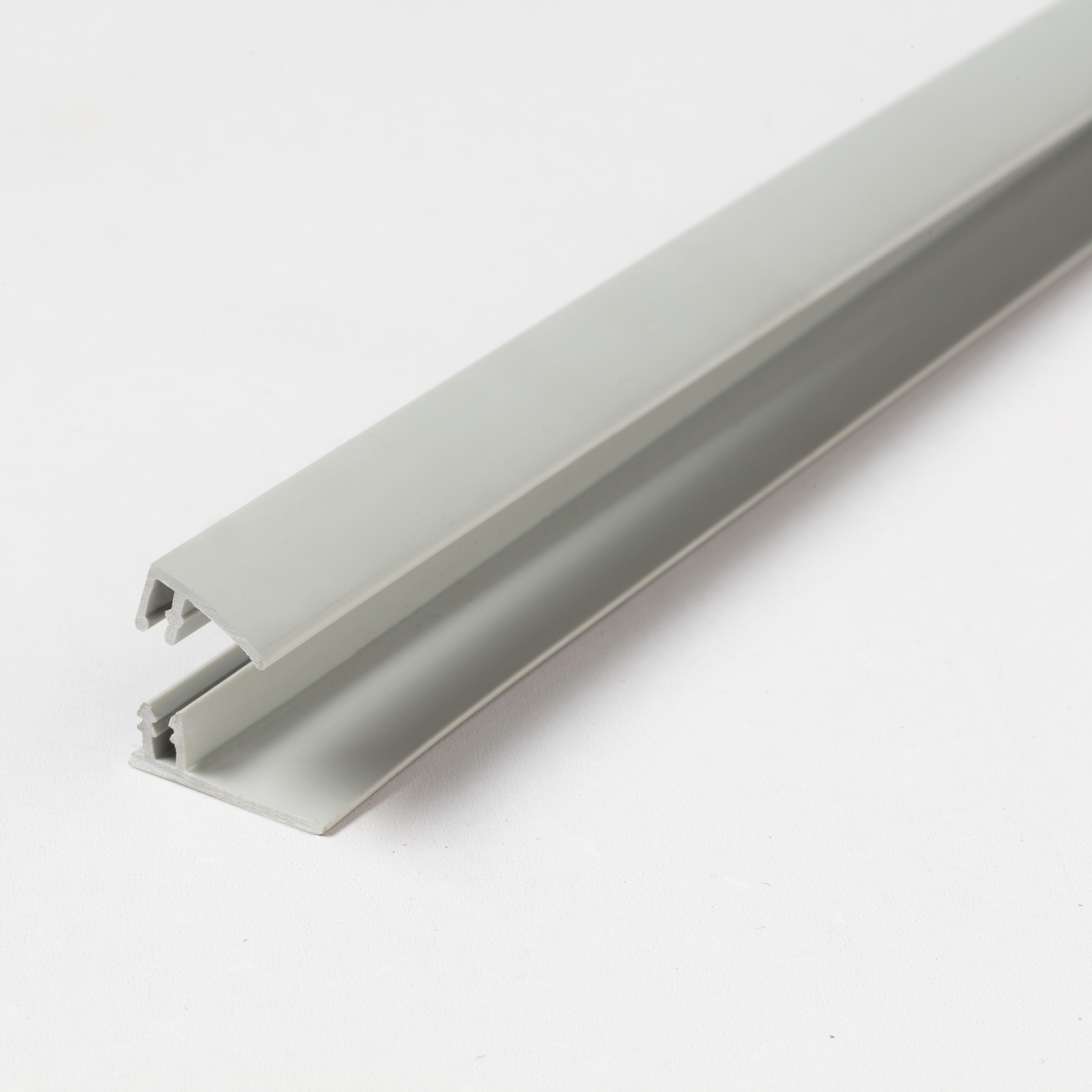 Profile de départ clipsable pour lambris pvc brut gris, L.2.6 m | Leroy ...