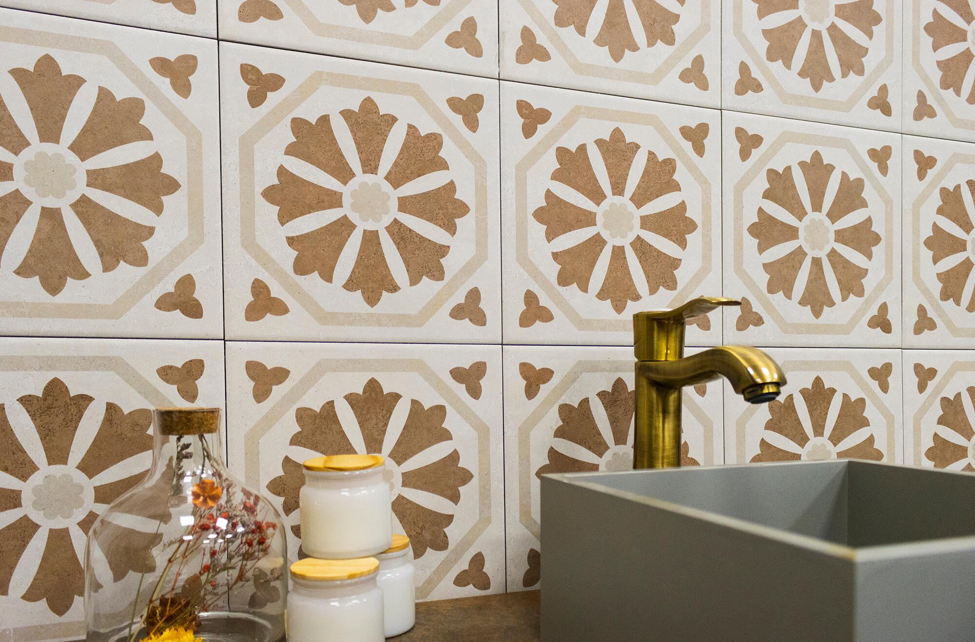 Suelo/Azulejo porcelánico efecto hidráulico beige, marron Siena 22.3x22 ...