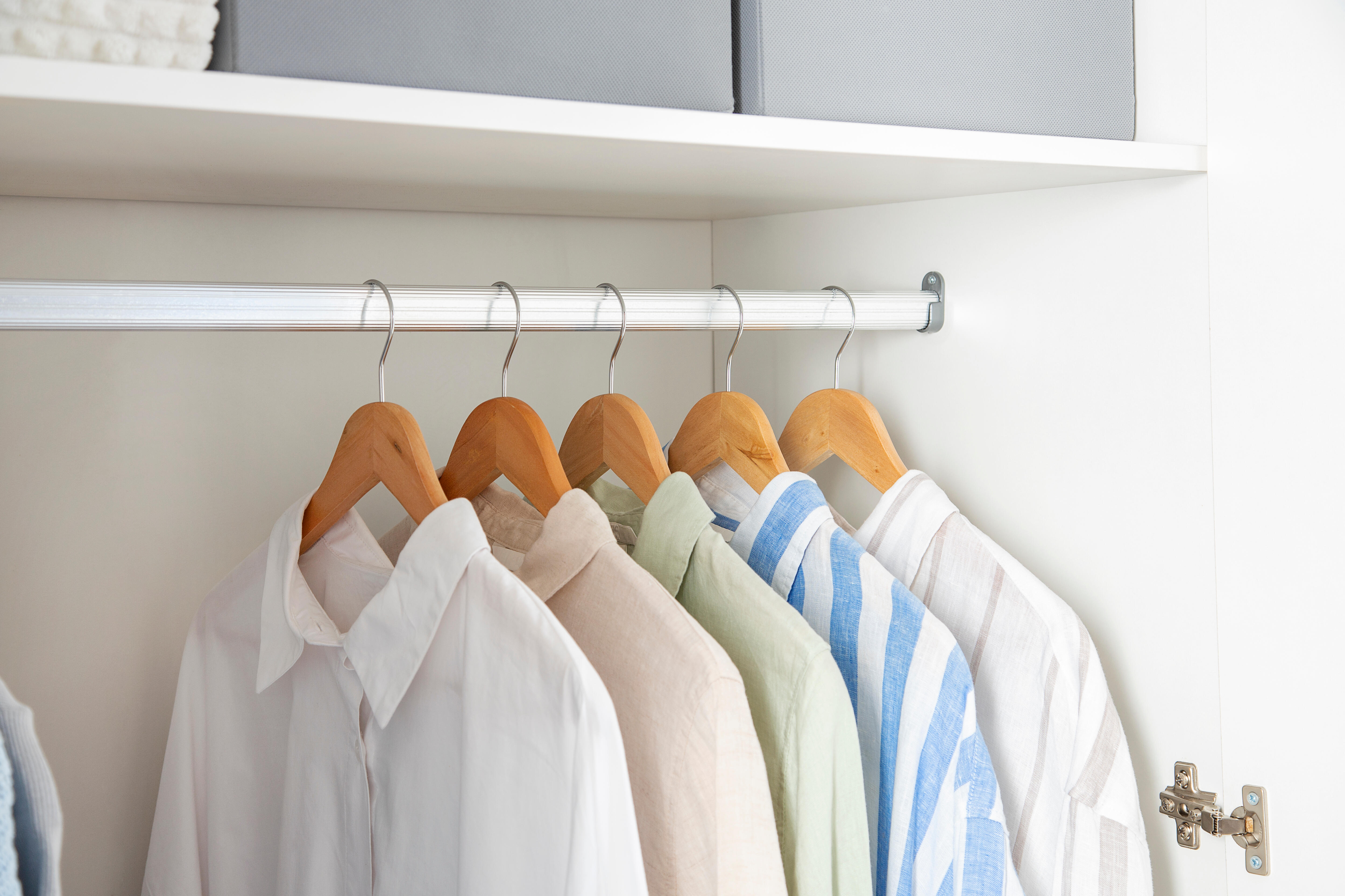 Armario puerta abatible One 155x191x53cm blanco | Leroy Merlin