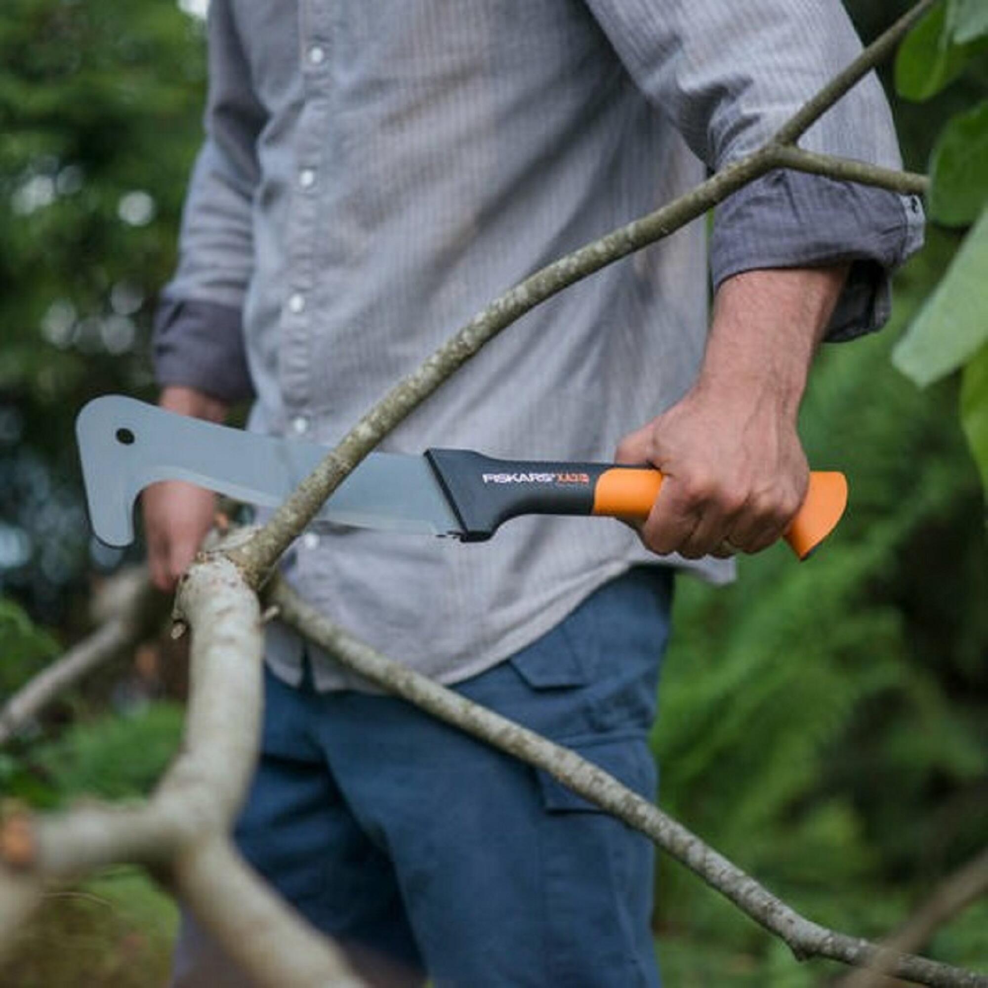 Serpe FISKARS WoodXpert™ XA3 lame acier inox L.55 cm | Leroy Merlin