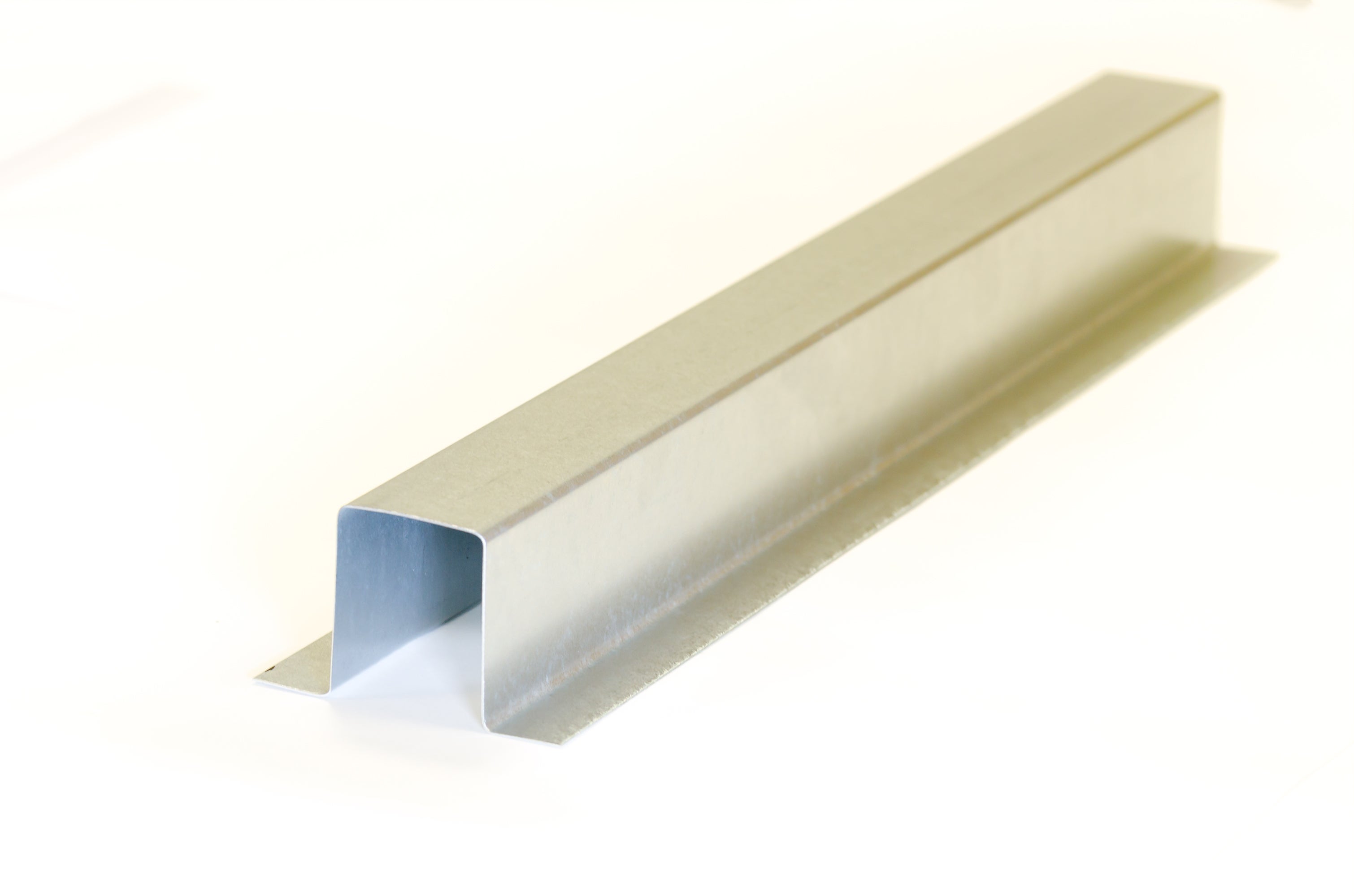 Perfil Omega de acero de 3 m y 30 mm | Leroy Merlin