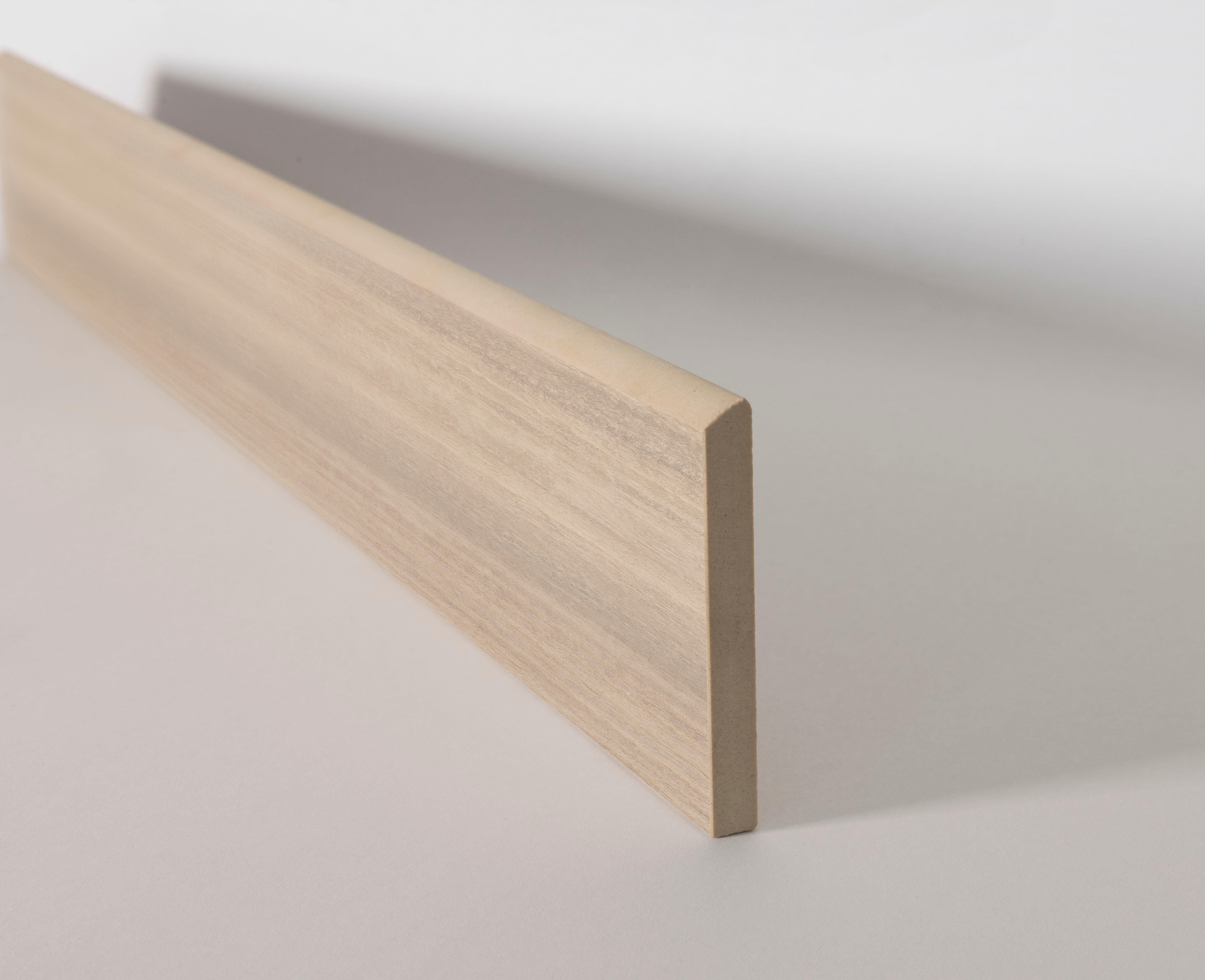 Pack de 10 Rodapiés porcelánico Eukalypt 60x9 cm madera beige SALONI ...