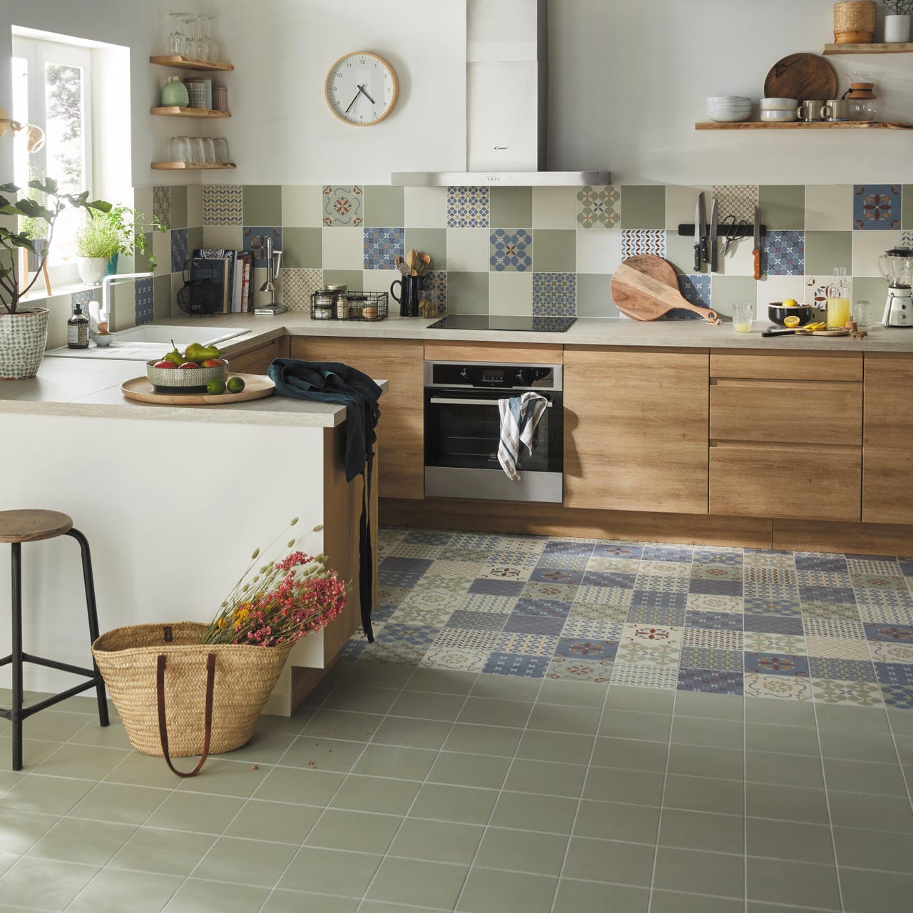 Des carreaux de ciment au mur ET au sol | Leroy Merlin