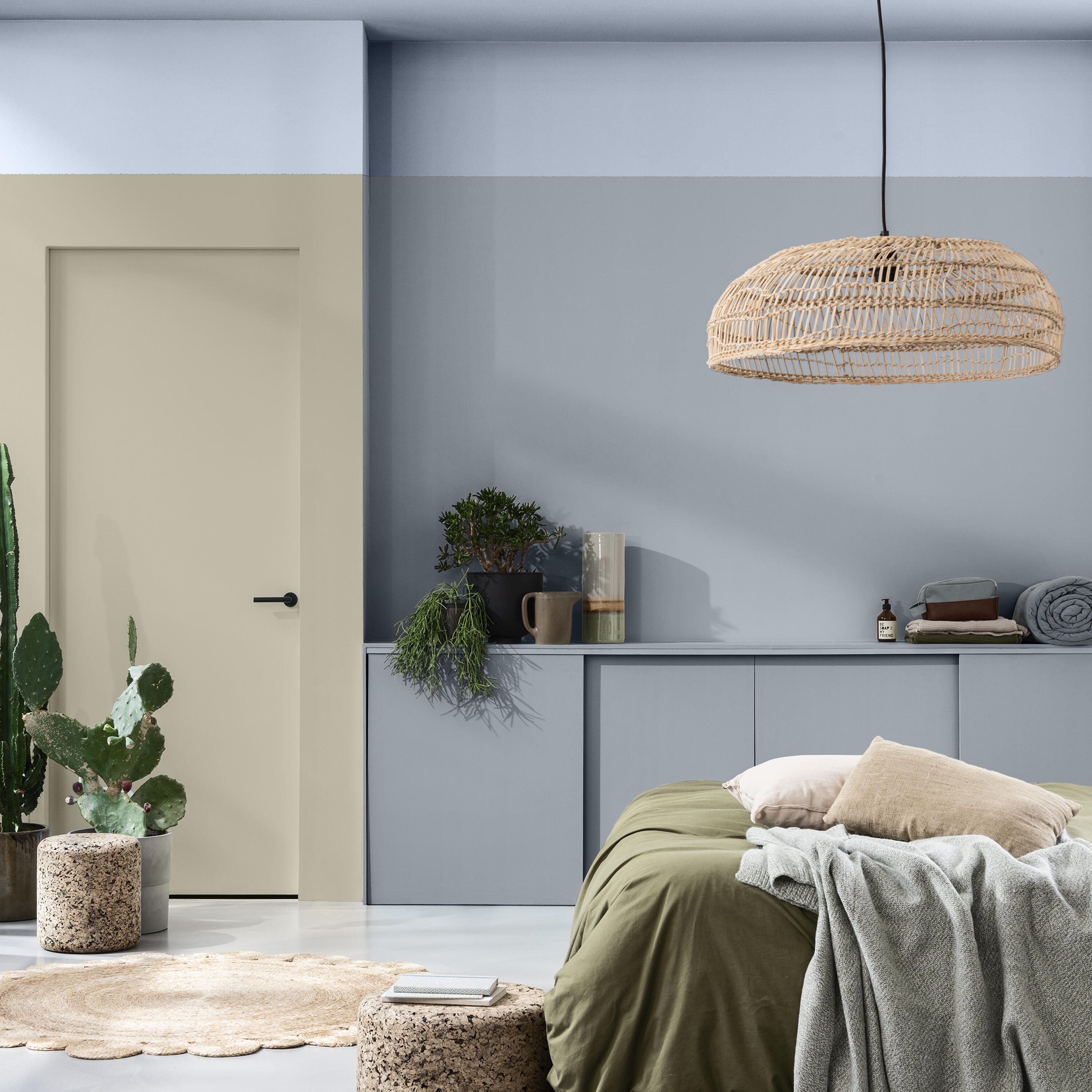 Dulux Brume Half – Dulux Valentine Mat – NRRBG