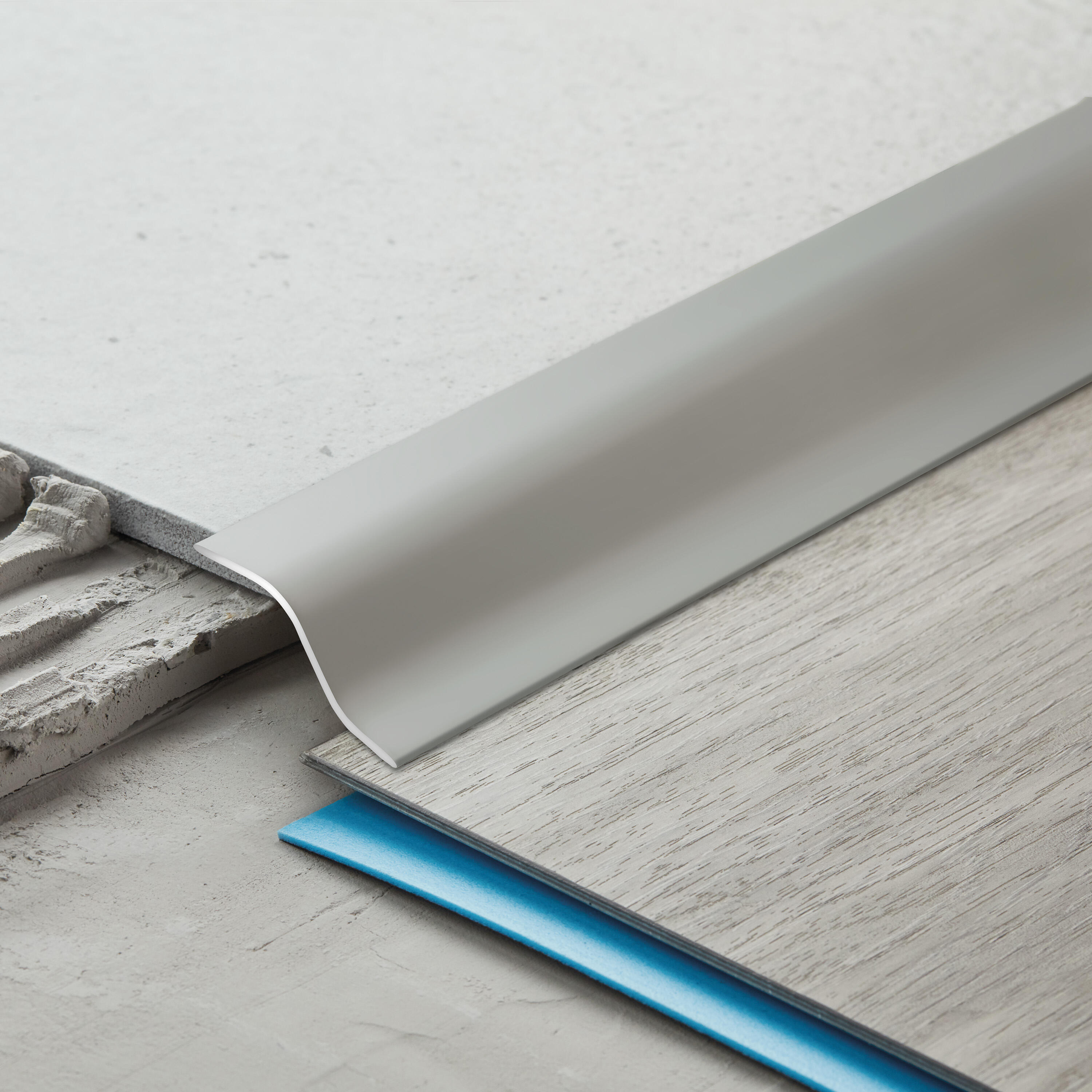 Barre de seuil adhésive aluminium mat, l. 0.5 cm x L.83 cm ARTENS ...