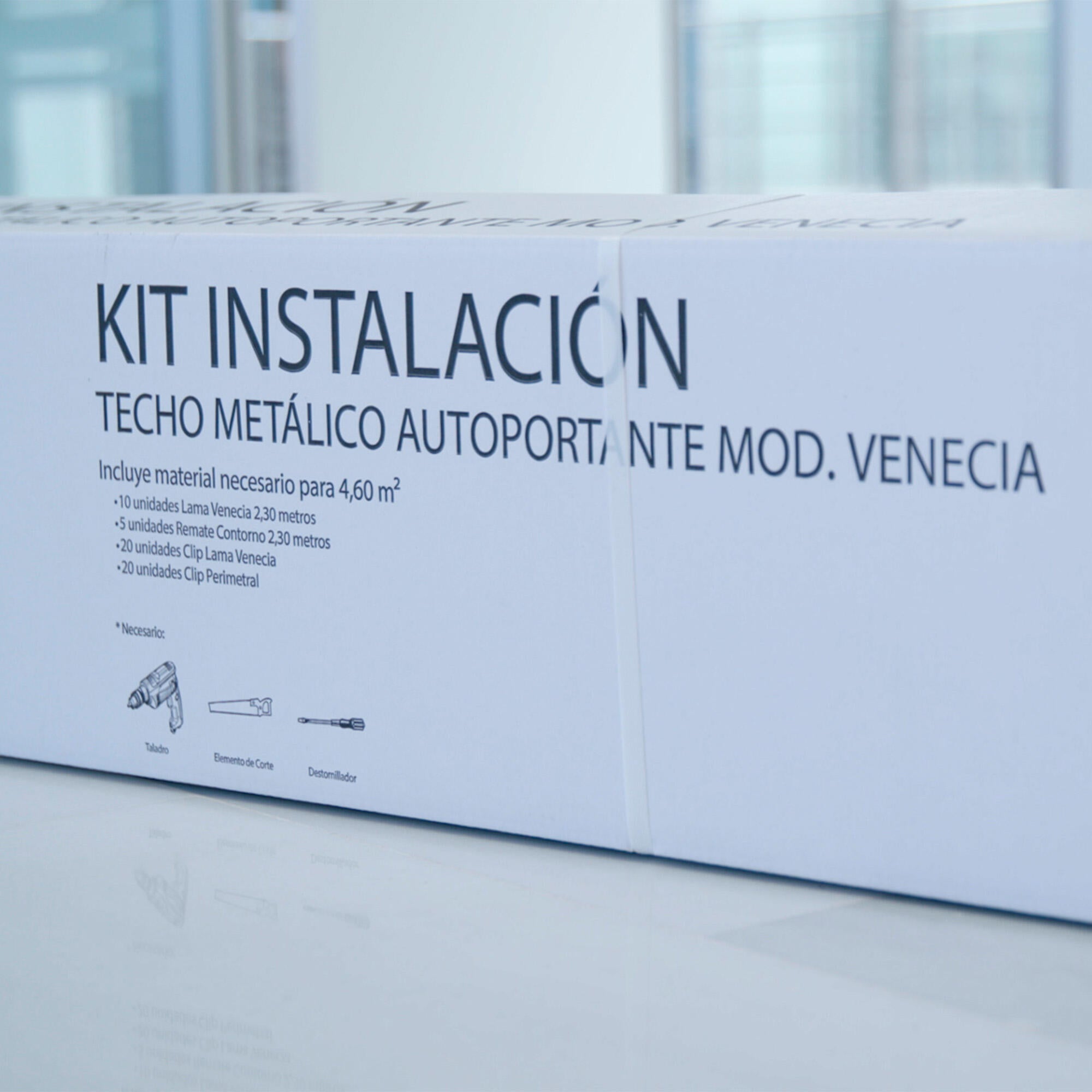Kit falso techo lama Venecia 200 silver 4.62m2 | Leroy Merlin