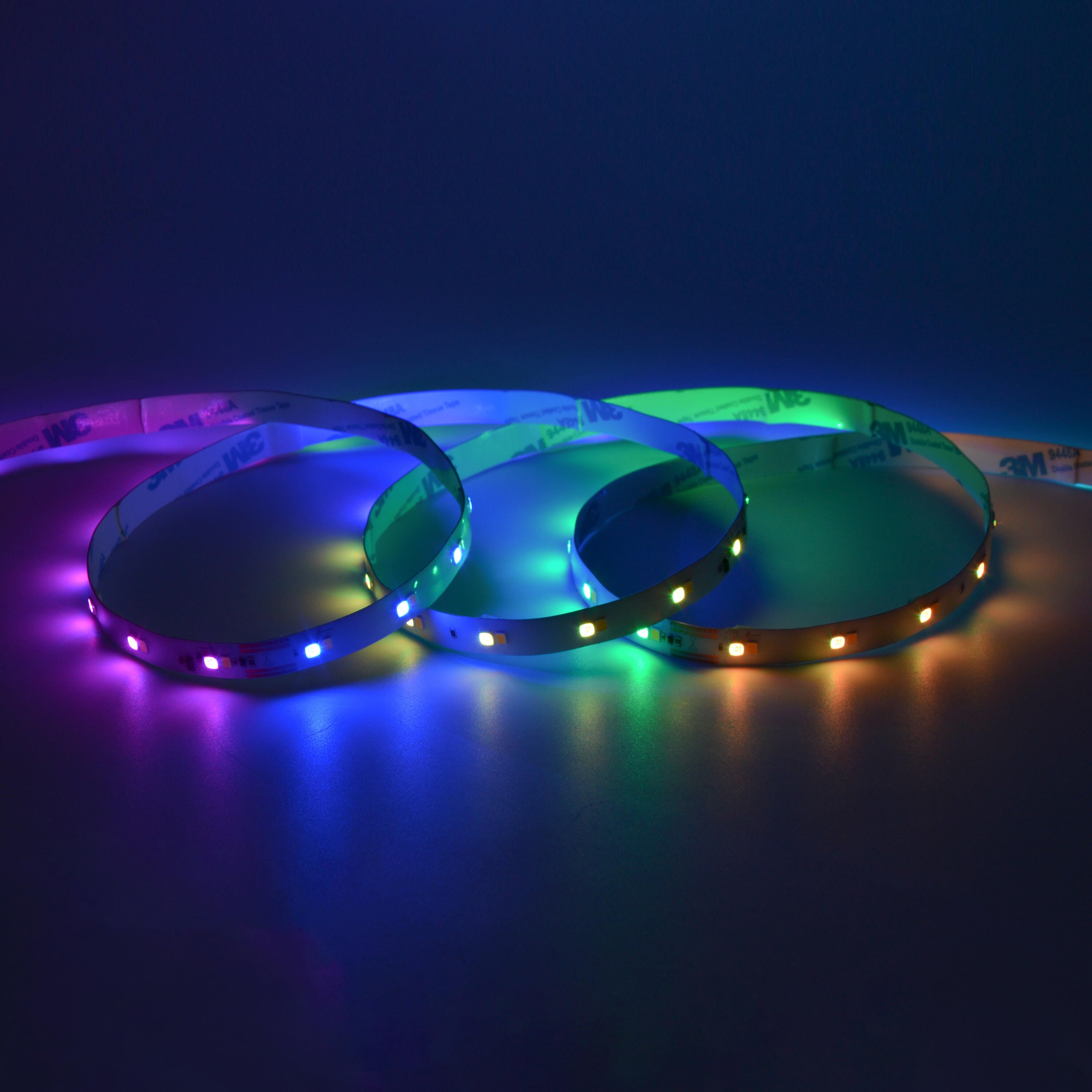 Kit ruban Led L.5m RGBW IC couleurs dynamiques/synchro musique ...