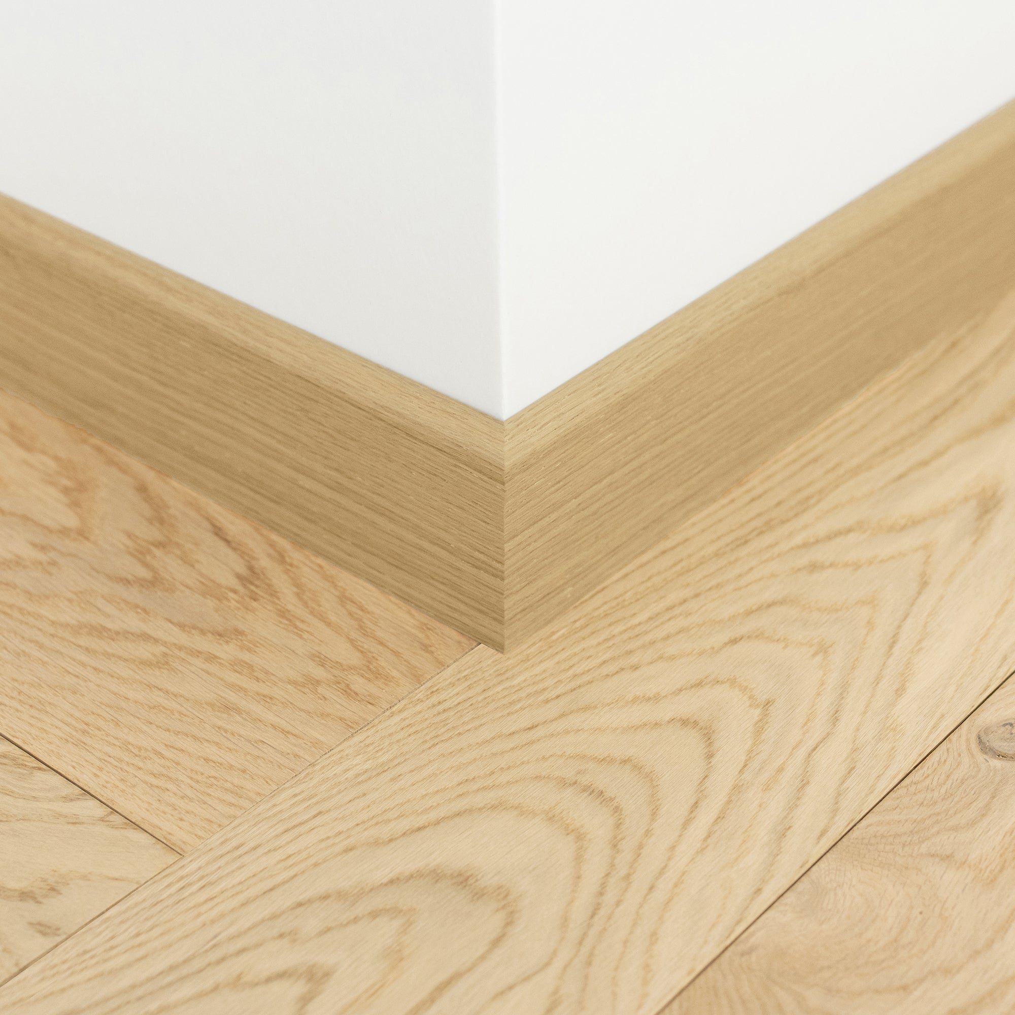 Plinthe mdf, plaquée chêne clair, H. 7.8, Ep.14 mm ARTENS | Leroy Merlin
