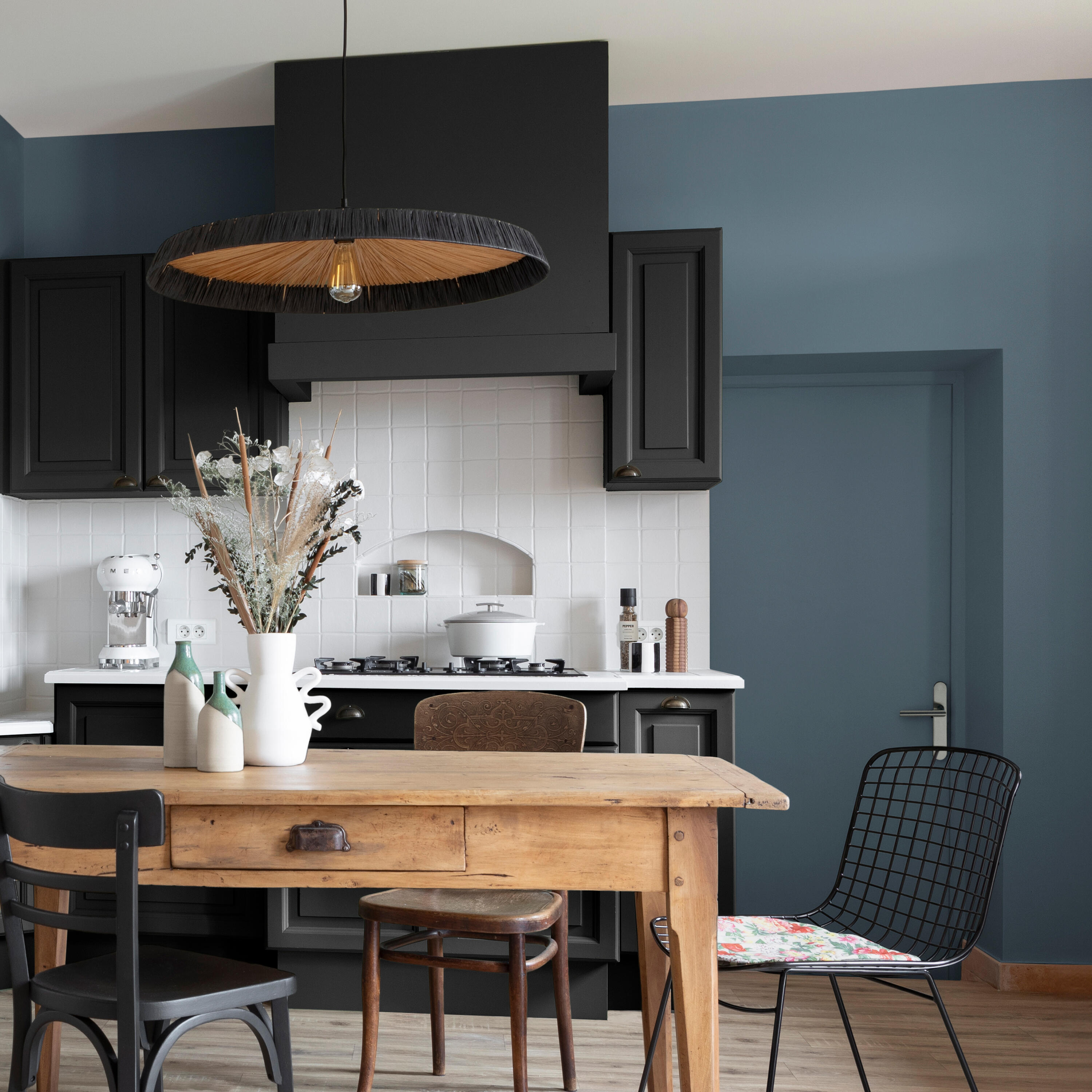 Peinture mur bleu denim velours V33 Resist extrême cuisine et bain 2L ...