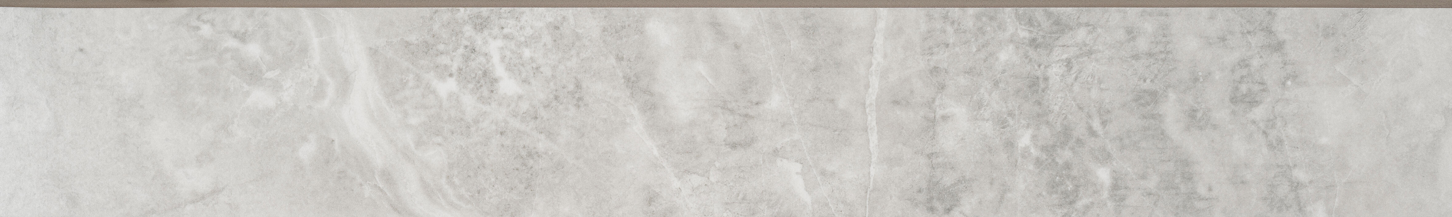 Rodapié porcelánico Arezzo 60x9 cm mármol perla | Leroy Merlin