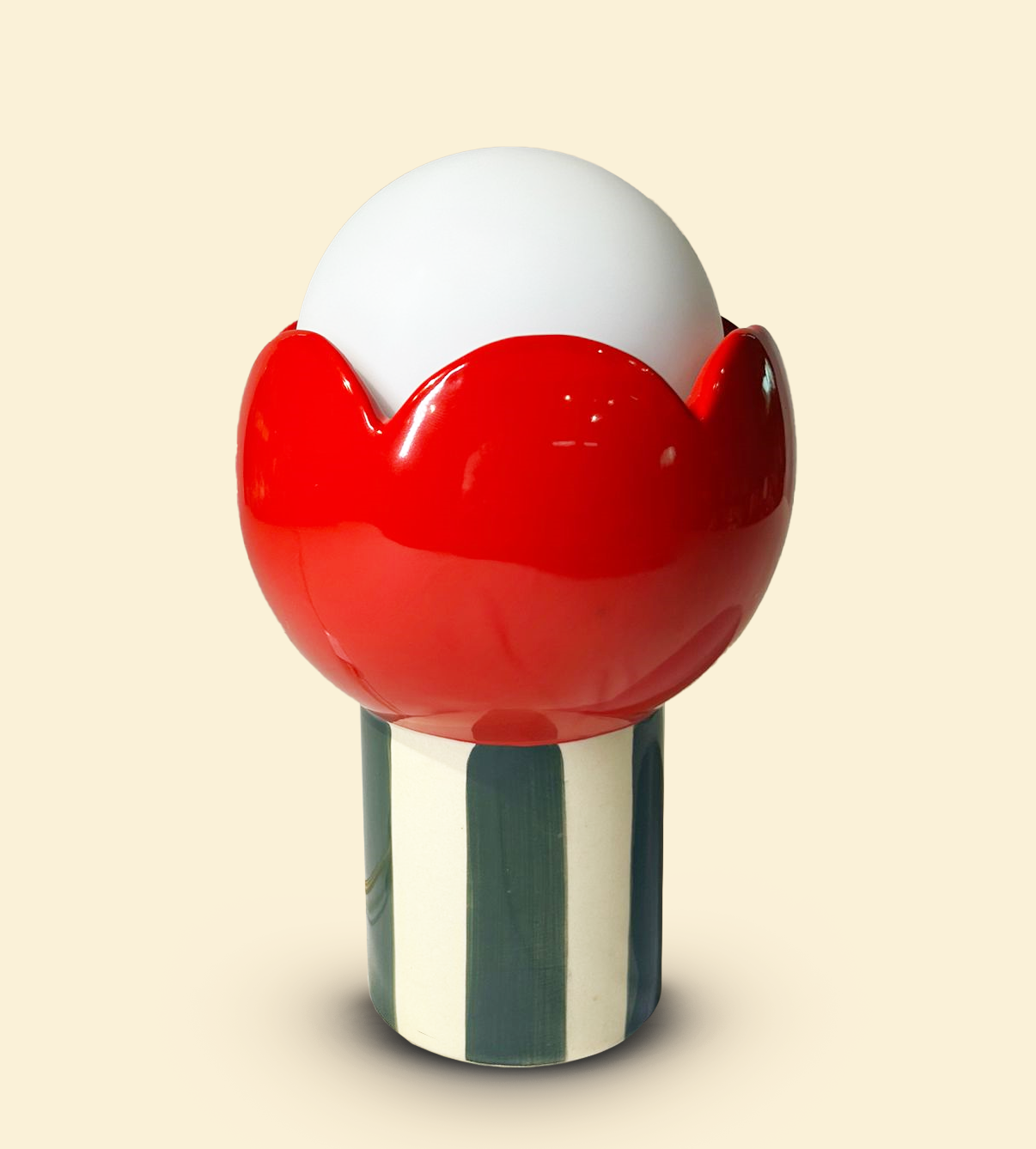 Lampe Tulipe Mathilde Cabanas Bisou, H.31cm x Dia.19,5 cm, E27 | Leroy ...