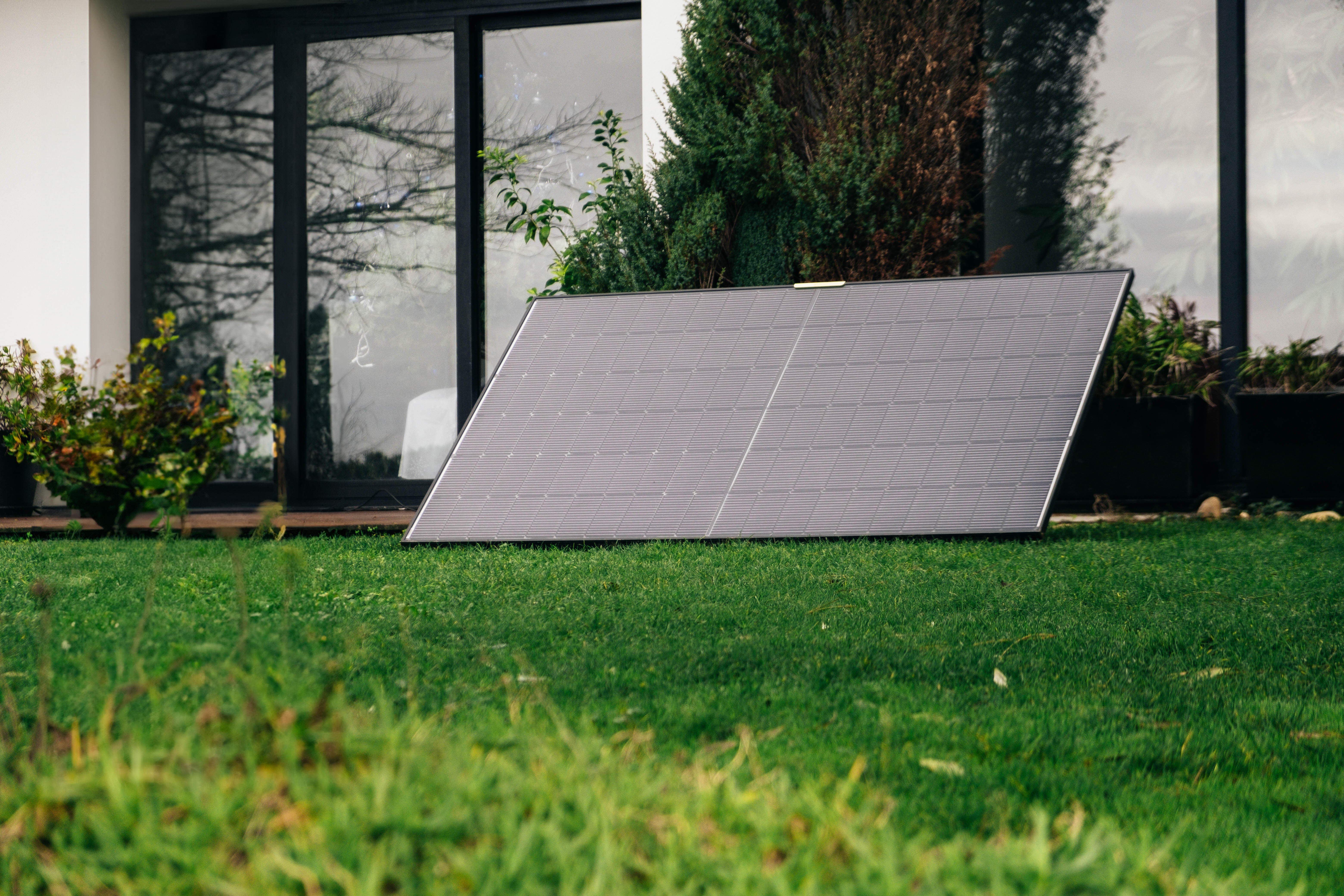 Kit panneau solaire plug&play maison 500Wc BEEM | Leroy Merlin