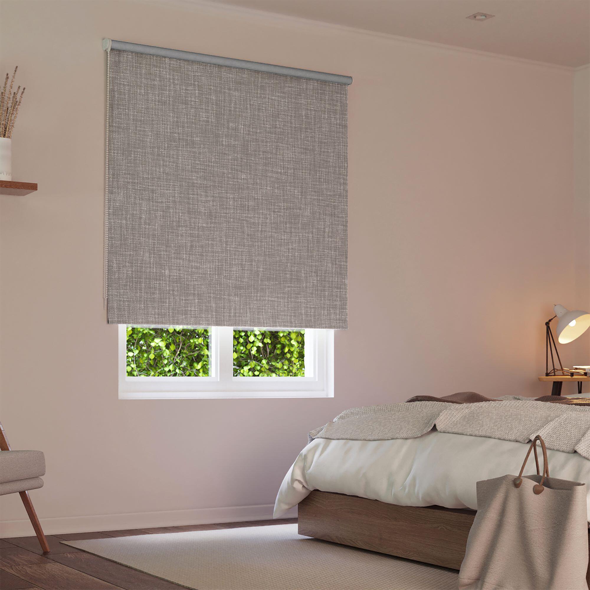 Store enrouleur occultant sur-mesure gris | Leroy Merlin