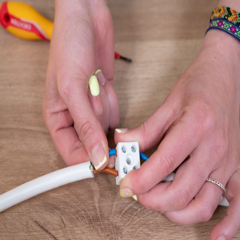 ¿Cómo empalmar cables? | Leroy Merlin