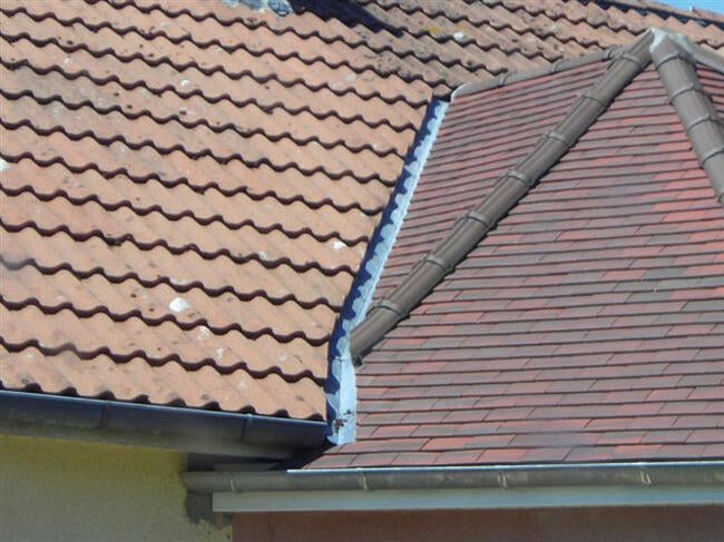 Bande de noue zinc Dév.33 x L.200 cm Ep.0,65 mm - SCOVER | Bricoman