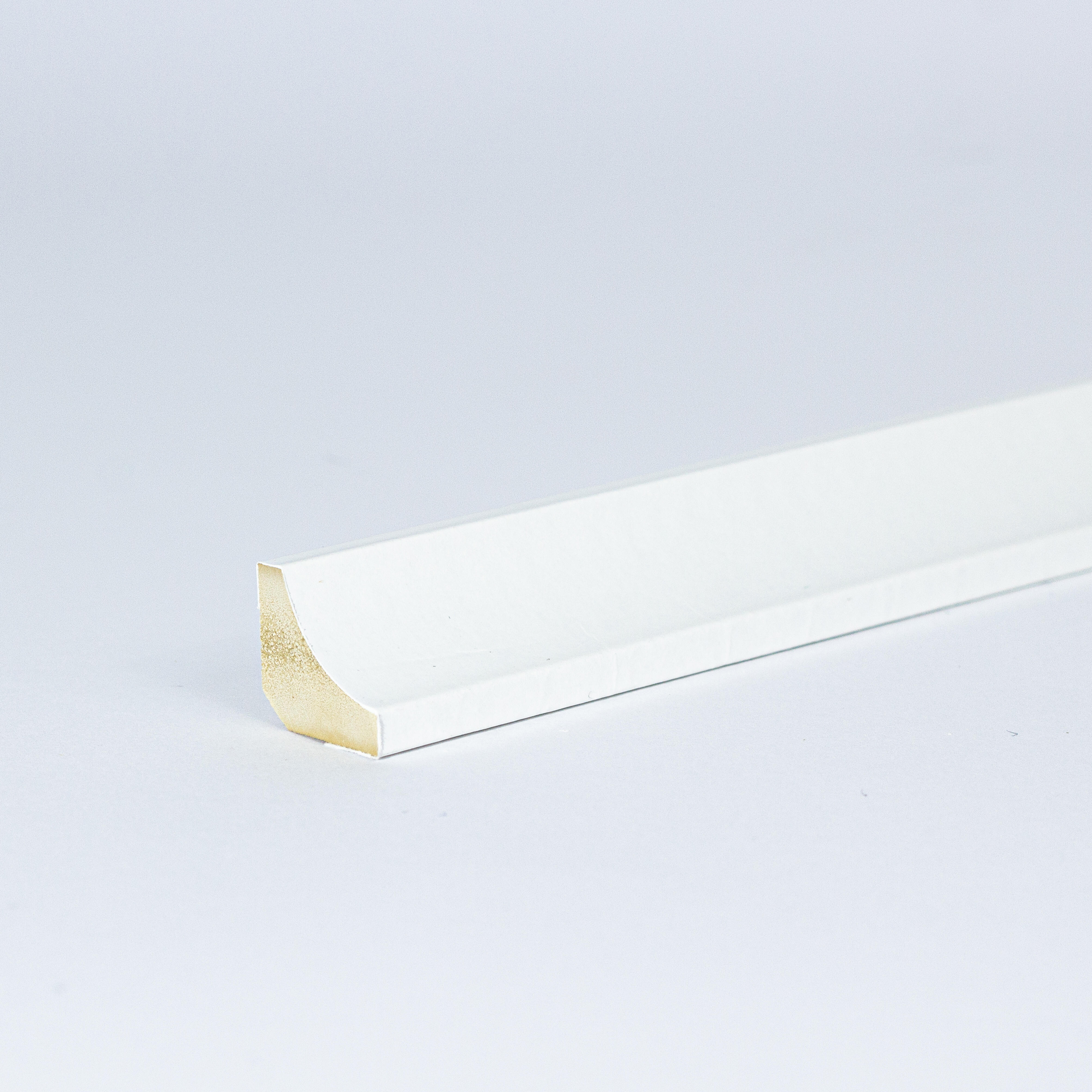Profil de finition pvc blanc auto-adhésif 15x15x2240 mm | Bricoman
