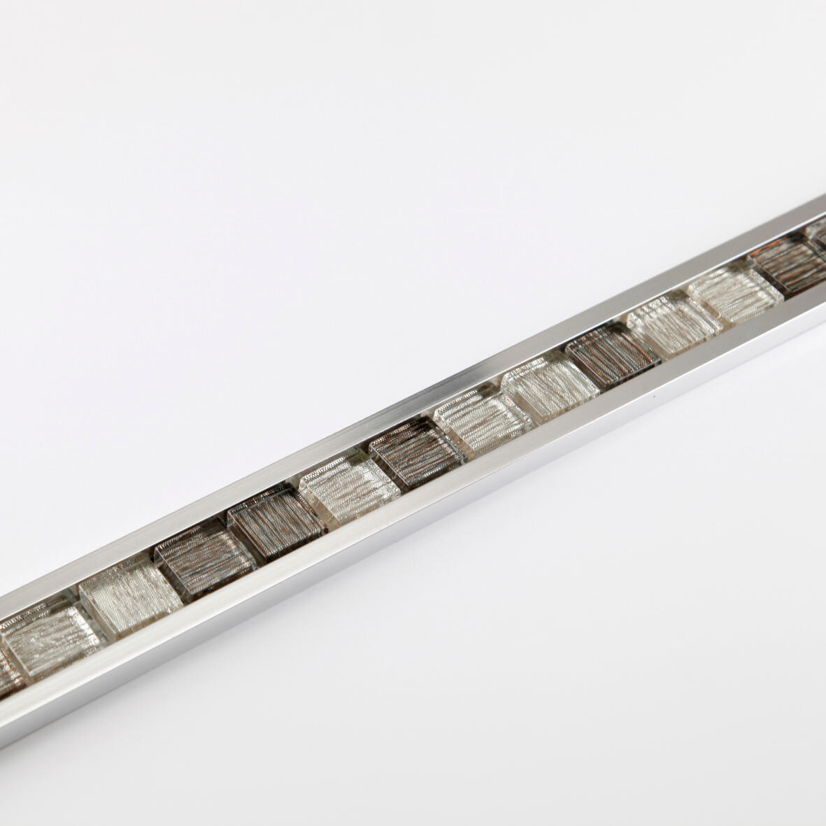 Listel carrelage mural décor tissu marron l.4.1 x L.250 cm | Bricoman