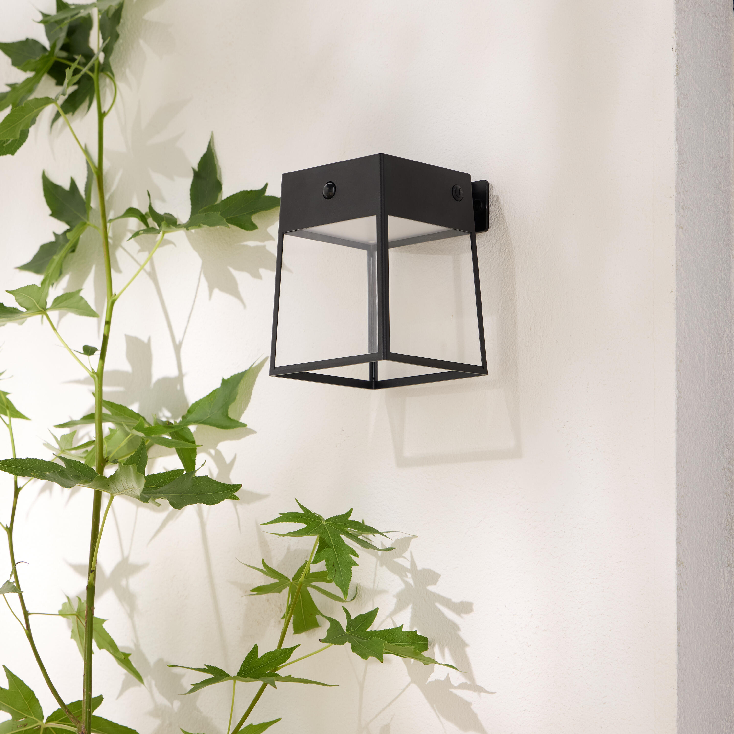 Aplique solar exterior luz LED blanco neutro INSPIRE Kerida negro con ...