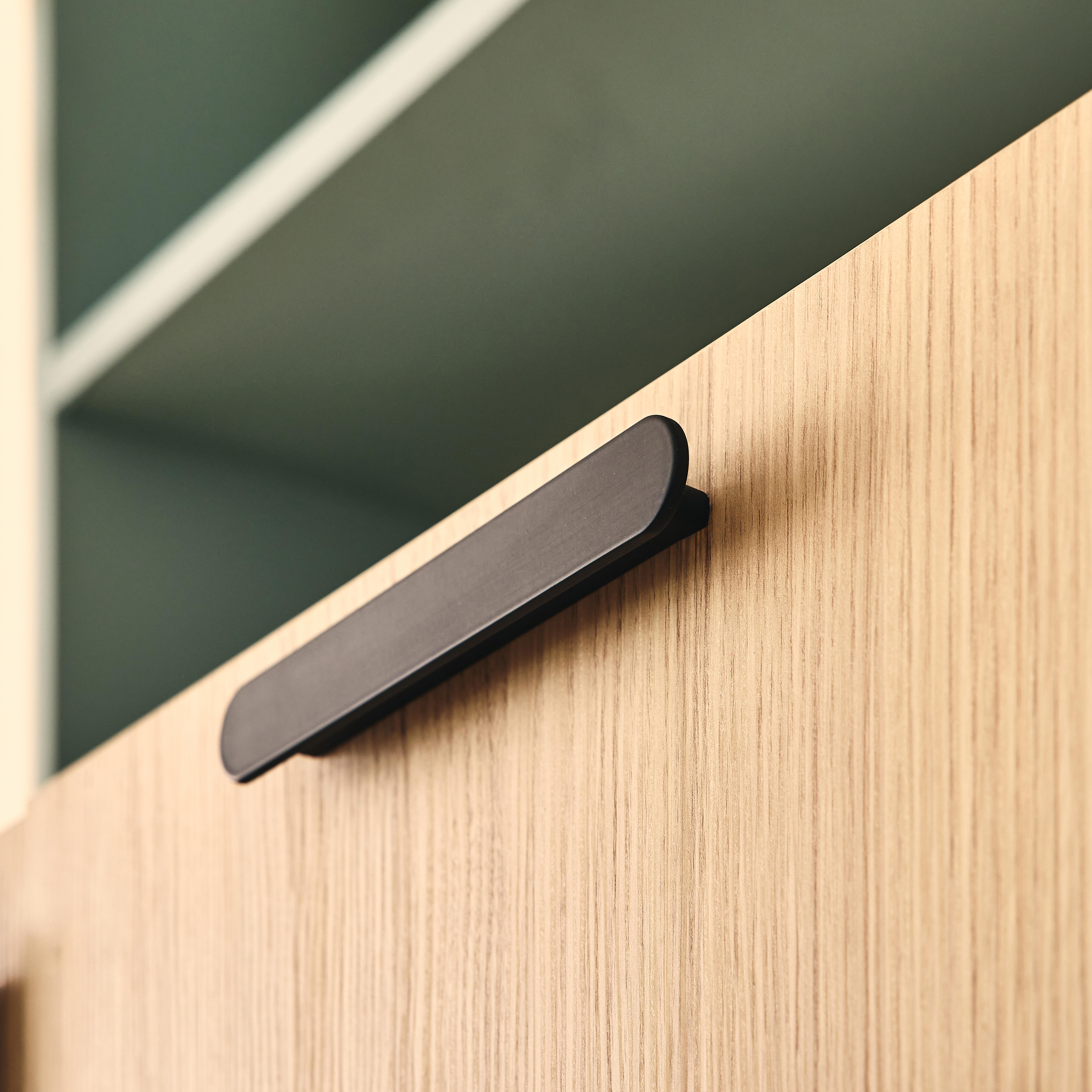 Poignée de meuble Java, aluminium noir peint, entraxe 128 mm | Leroy Merlin