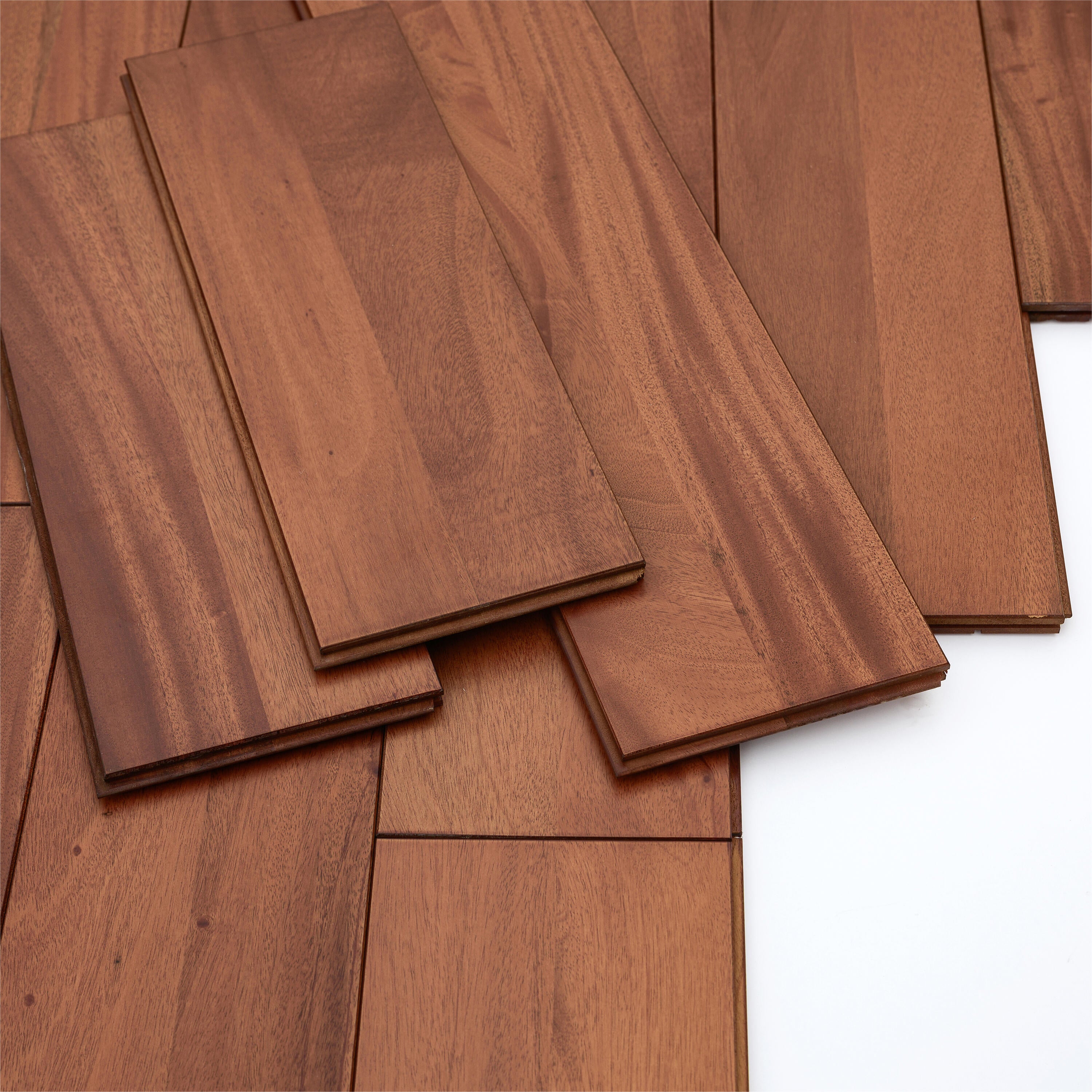 Parquet massif acajou royal vitrifié L WOODFLOORING, l.14 cm | Leroy Merlin
