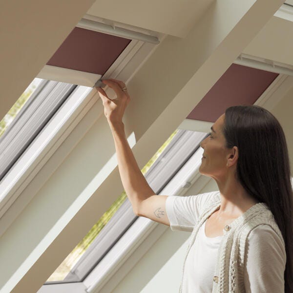 Store fenêtre de toit VELUX occultant solaire bleu DSL MK04 1100K ...