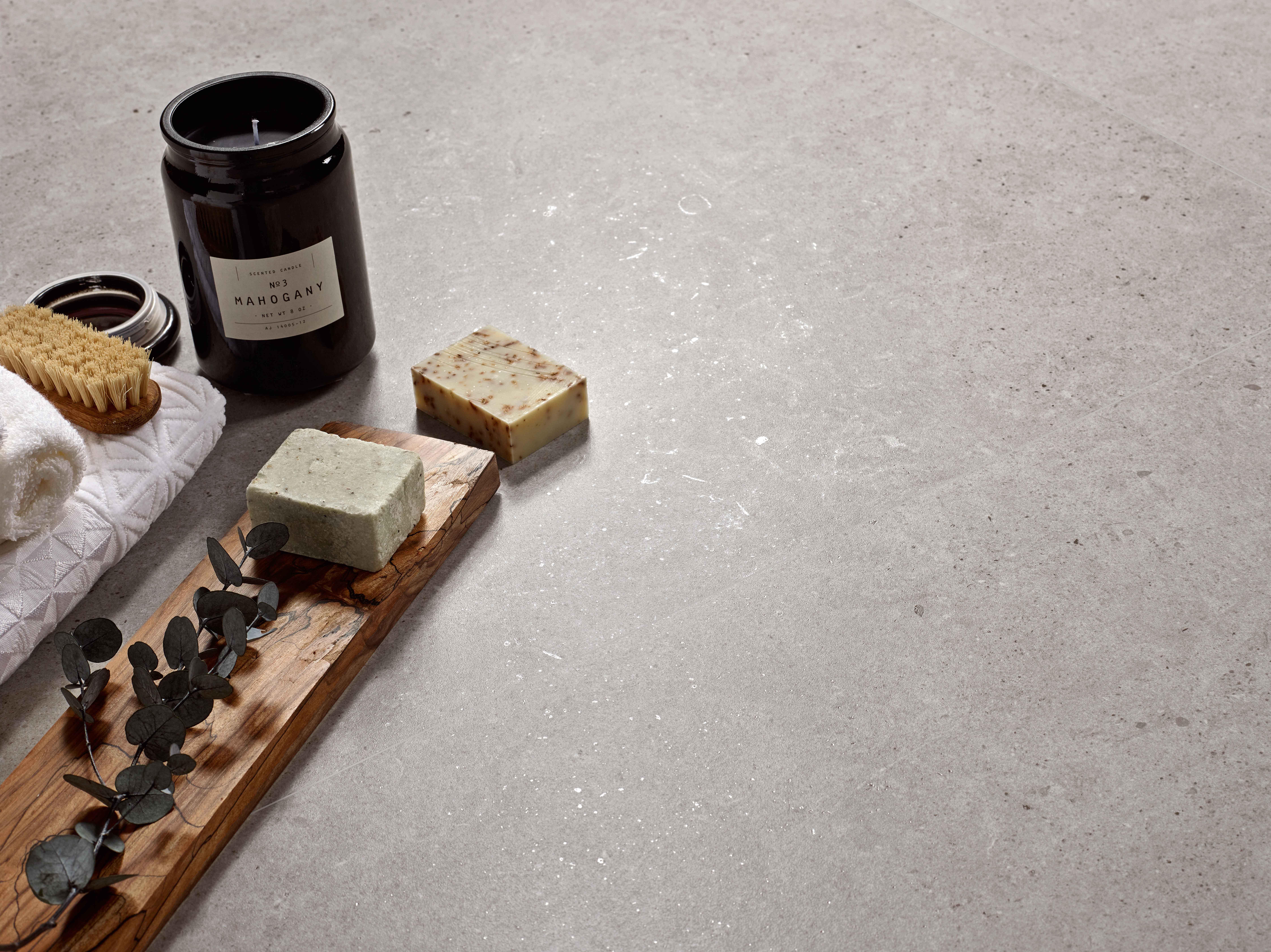 Suelo porcelánico Basel efecto piedra gris roca 60x120 cm C1 ROCA TILES ...