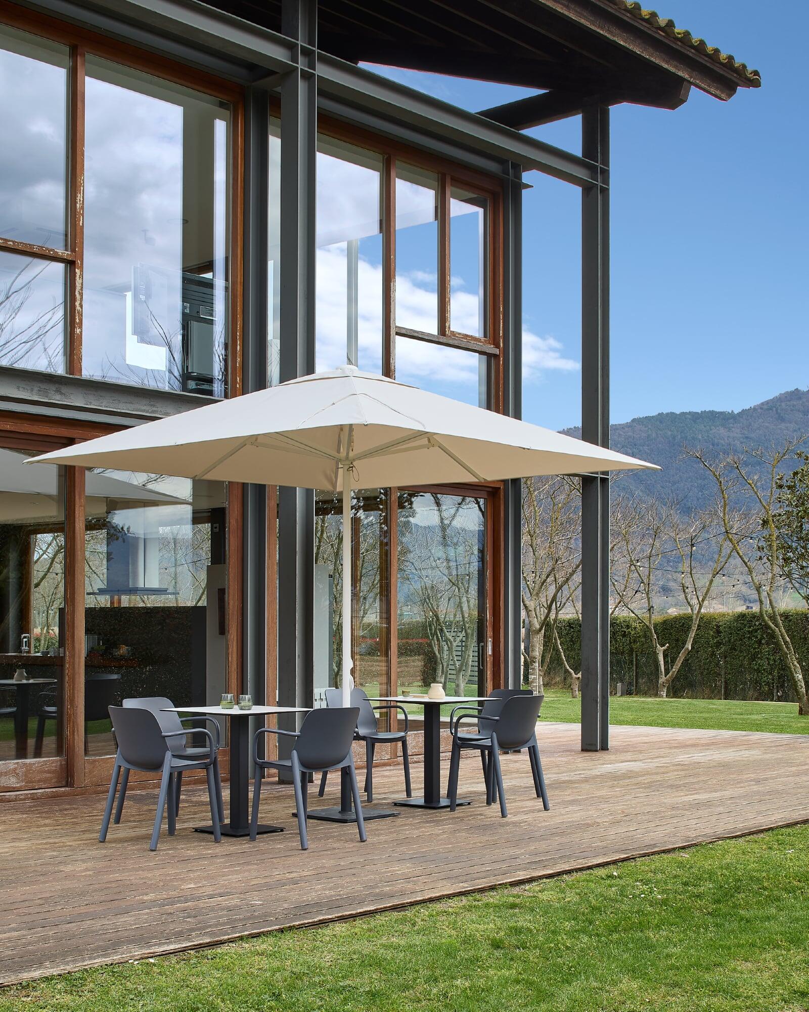 Parasol cuadrada de aluminio GARBAR Sardigna negro 300x300 cm | Leroy ...