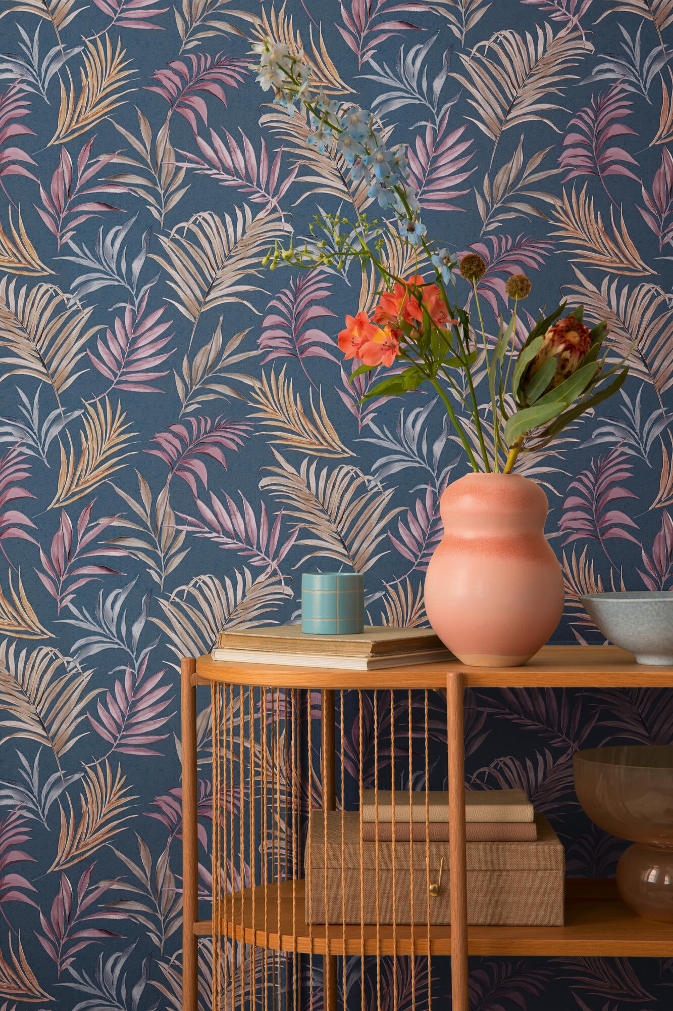 Papier peint intissé cosmo stories palmette fond bleu | Leroy Merlin