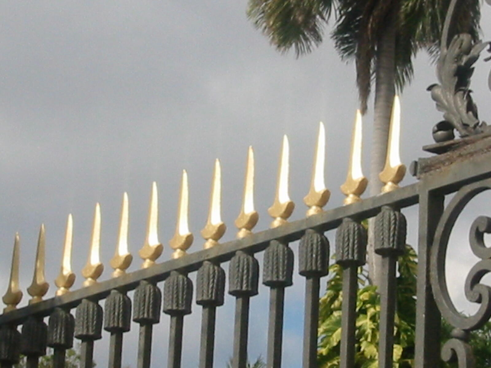 Esmalte para exterior color negro para aluminio, reja, hierro, acero ...