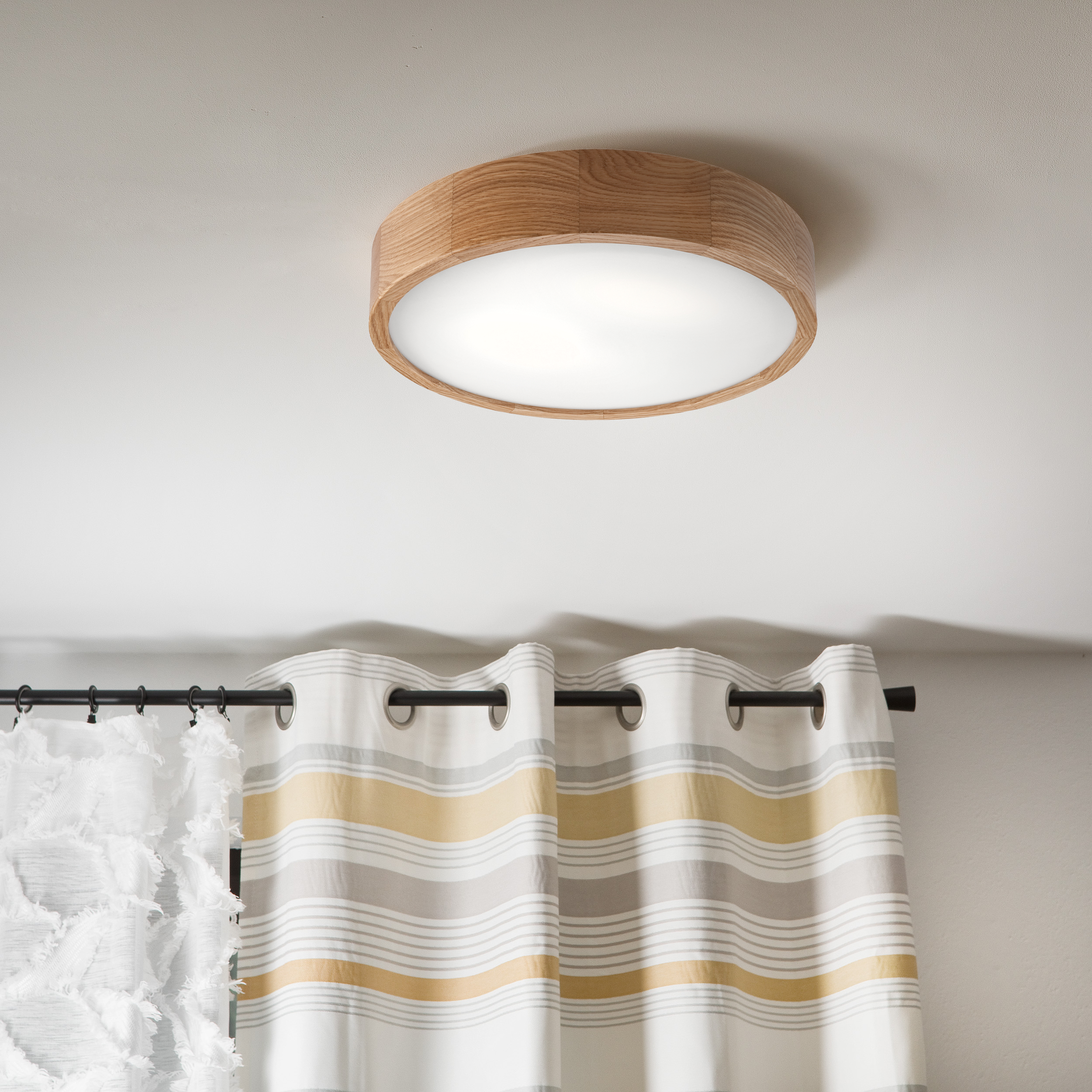 Plafón redondo 3 luces E27 de madera clara EVELINE ø37 cm IP54 | Leroy ...