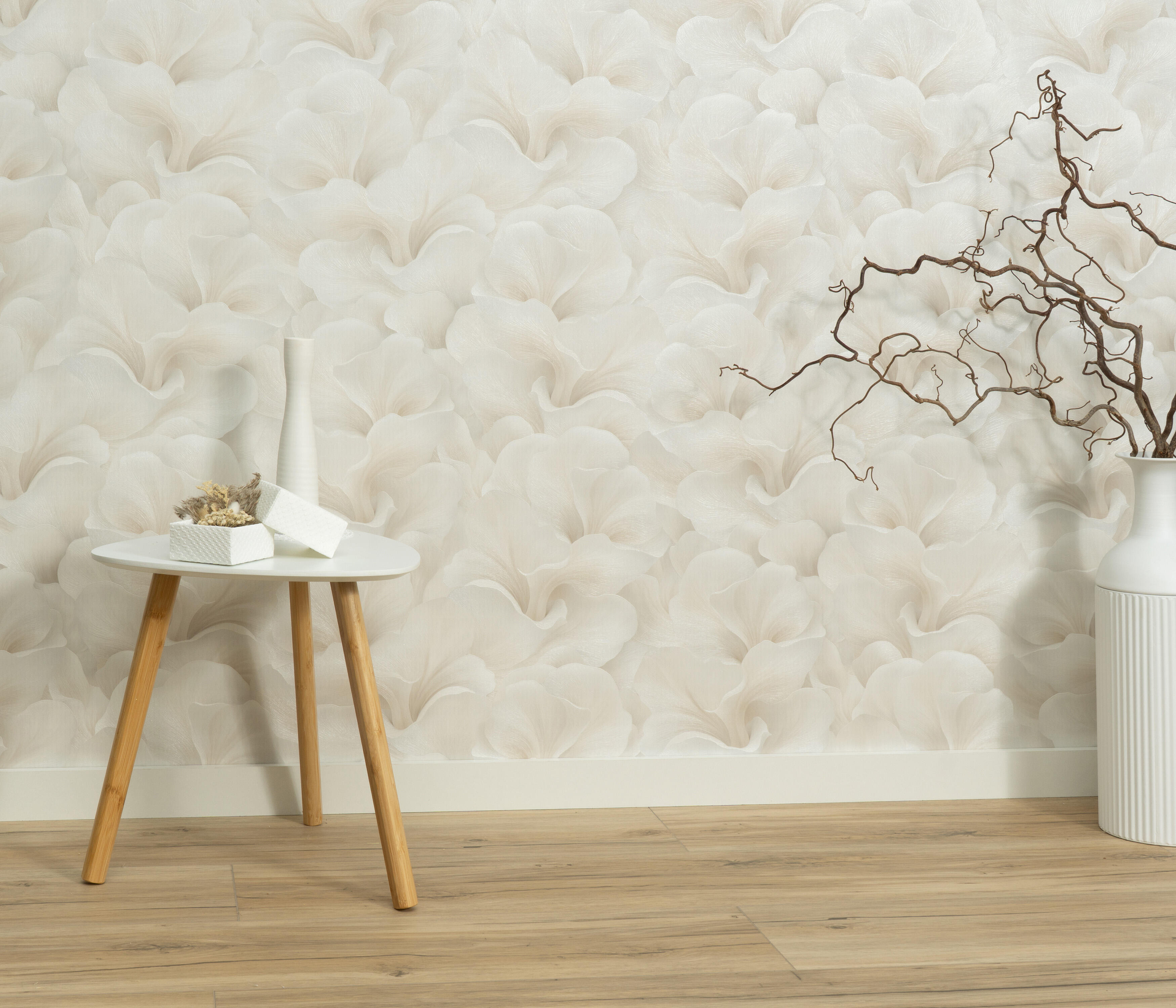 Papier peint intissé floral glow beige | Leroy Merlin