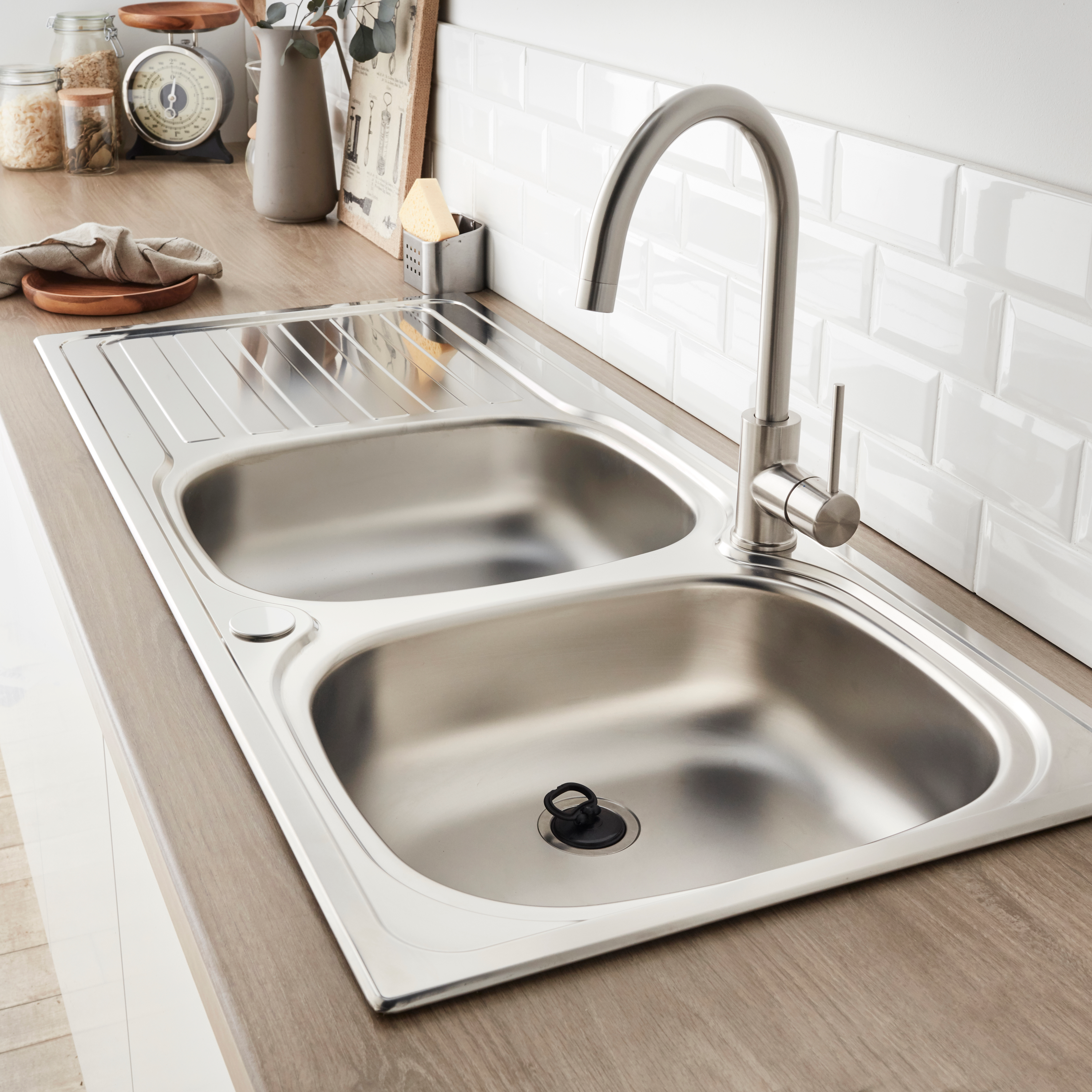 Evier à encastrer 2 bacs avec égouttoir, Inox COMO Gris | Leroy Merlin