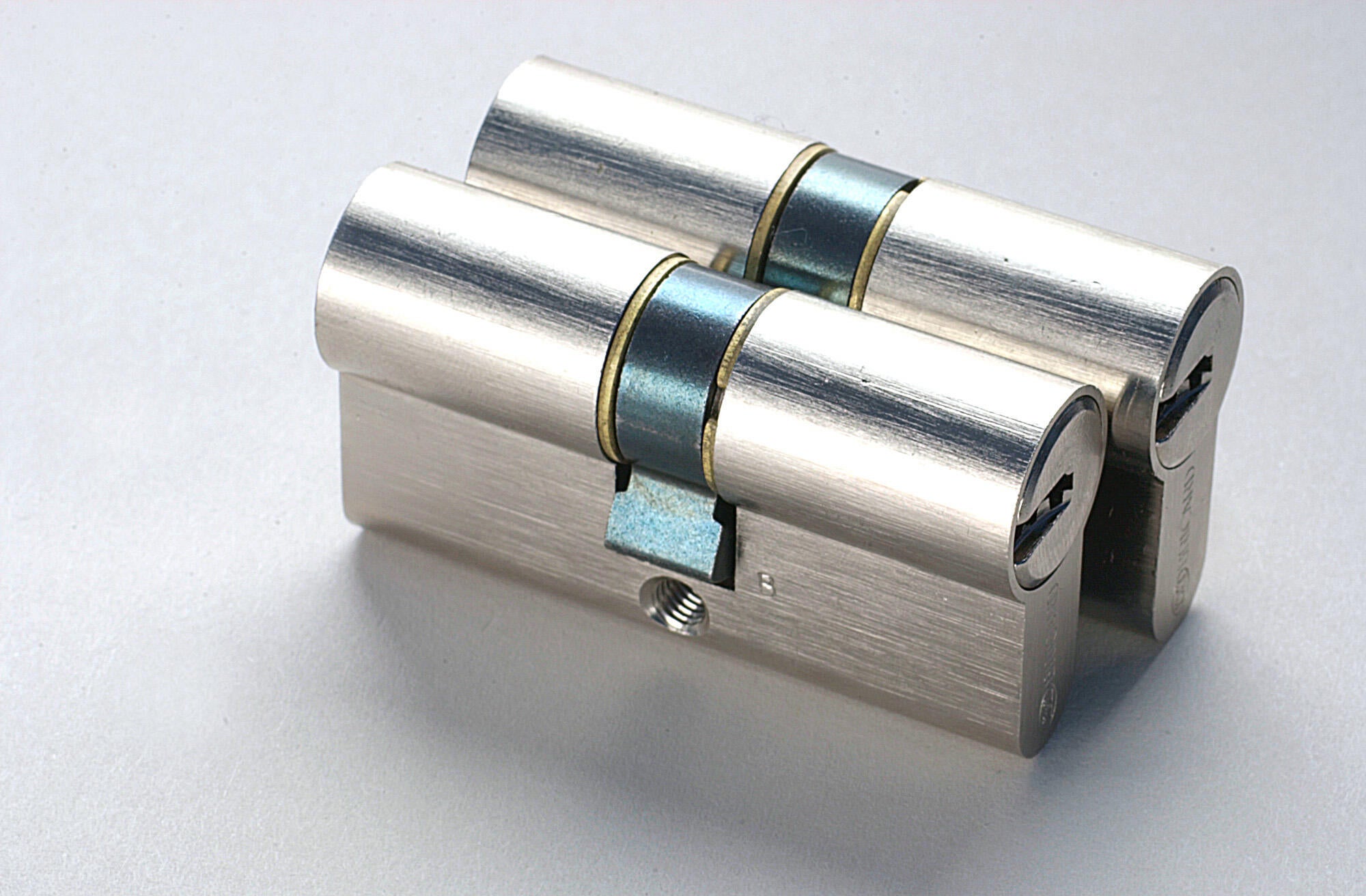 2 cylindres de serrure BRICARD Astral débrayable L.30 + 30mm 4 clés | Leroy Merlin