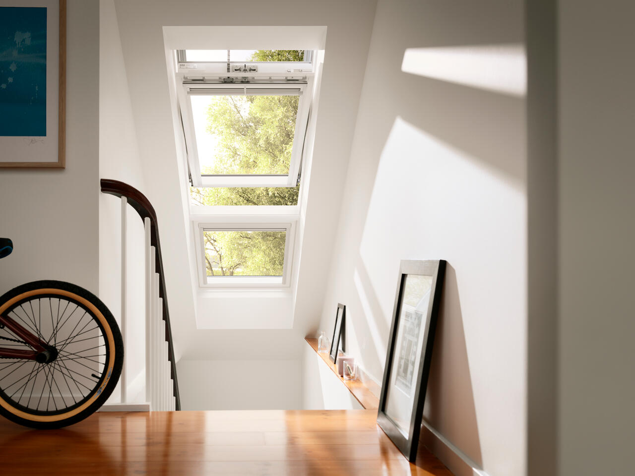 VELUX 78 x 98 électrique confort EverFinish polyuréthane blanc GGU MK04 ...