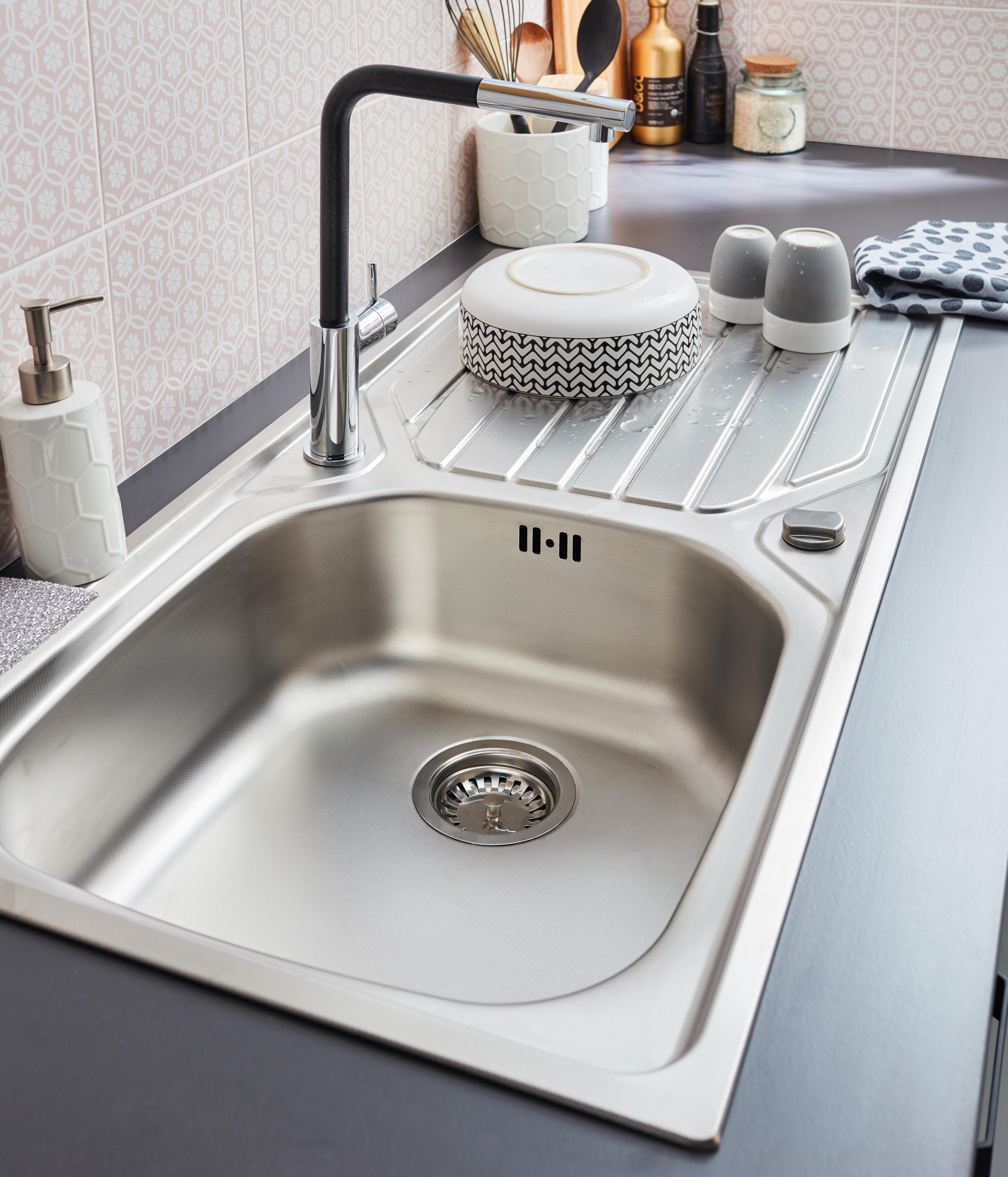 Evier à encastrer 1 grand bac avec égouttoir, inox antirayures LOKI ...