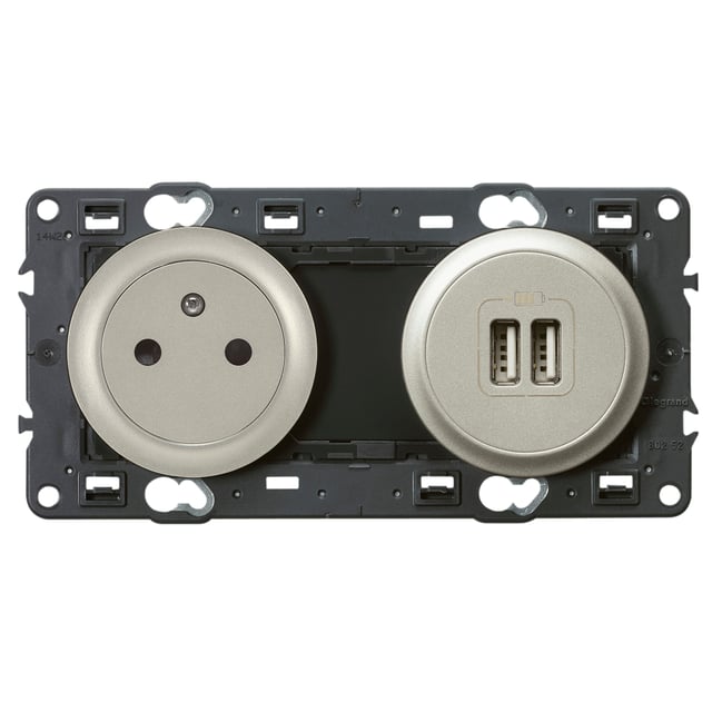 Prise usb legrand celiane au meilleur prix | Leroy Merlin
