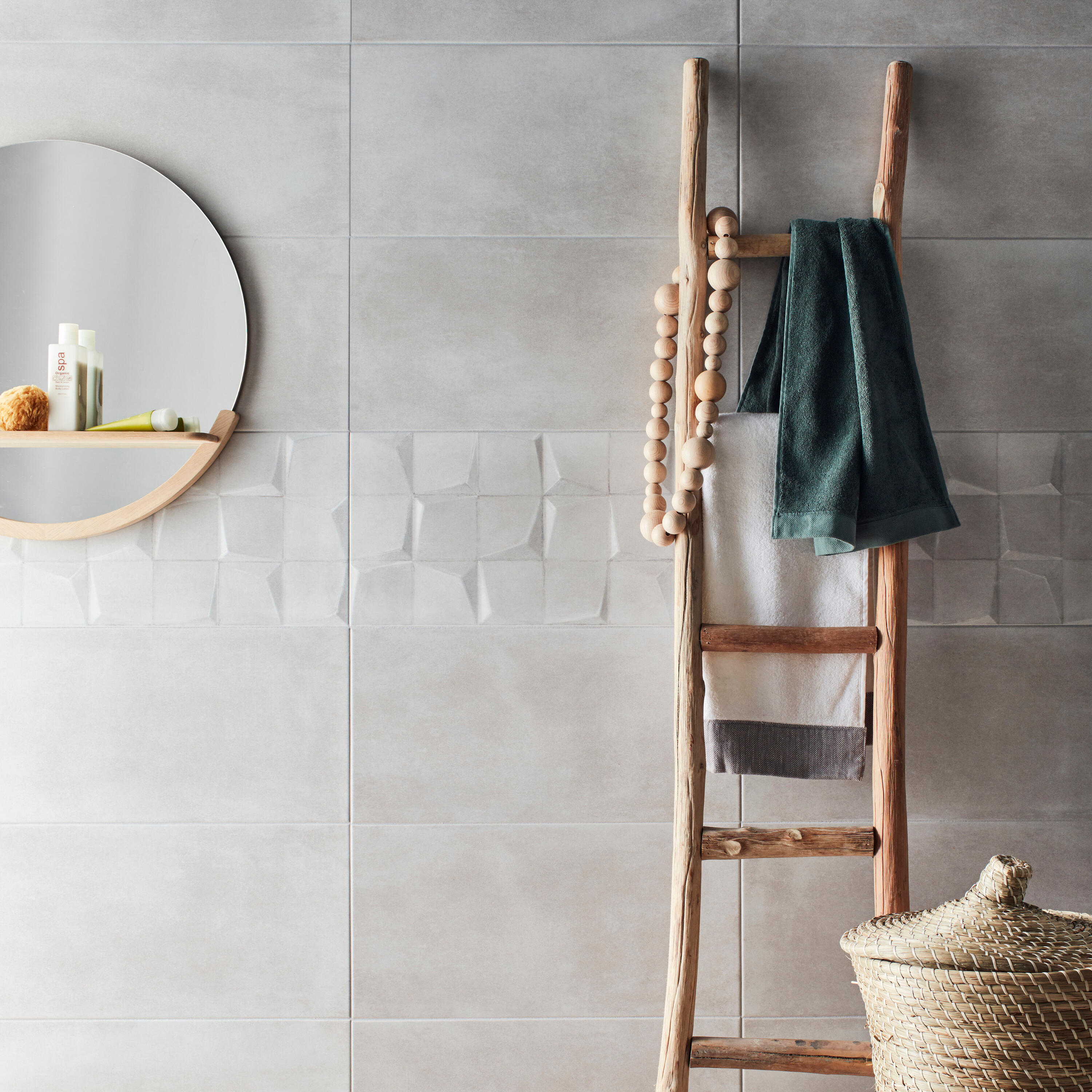 Carrelage mur intérieur effet béton gris clair Square l.30 x L.60 cm ...