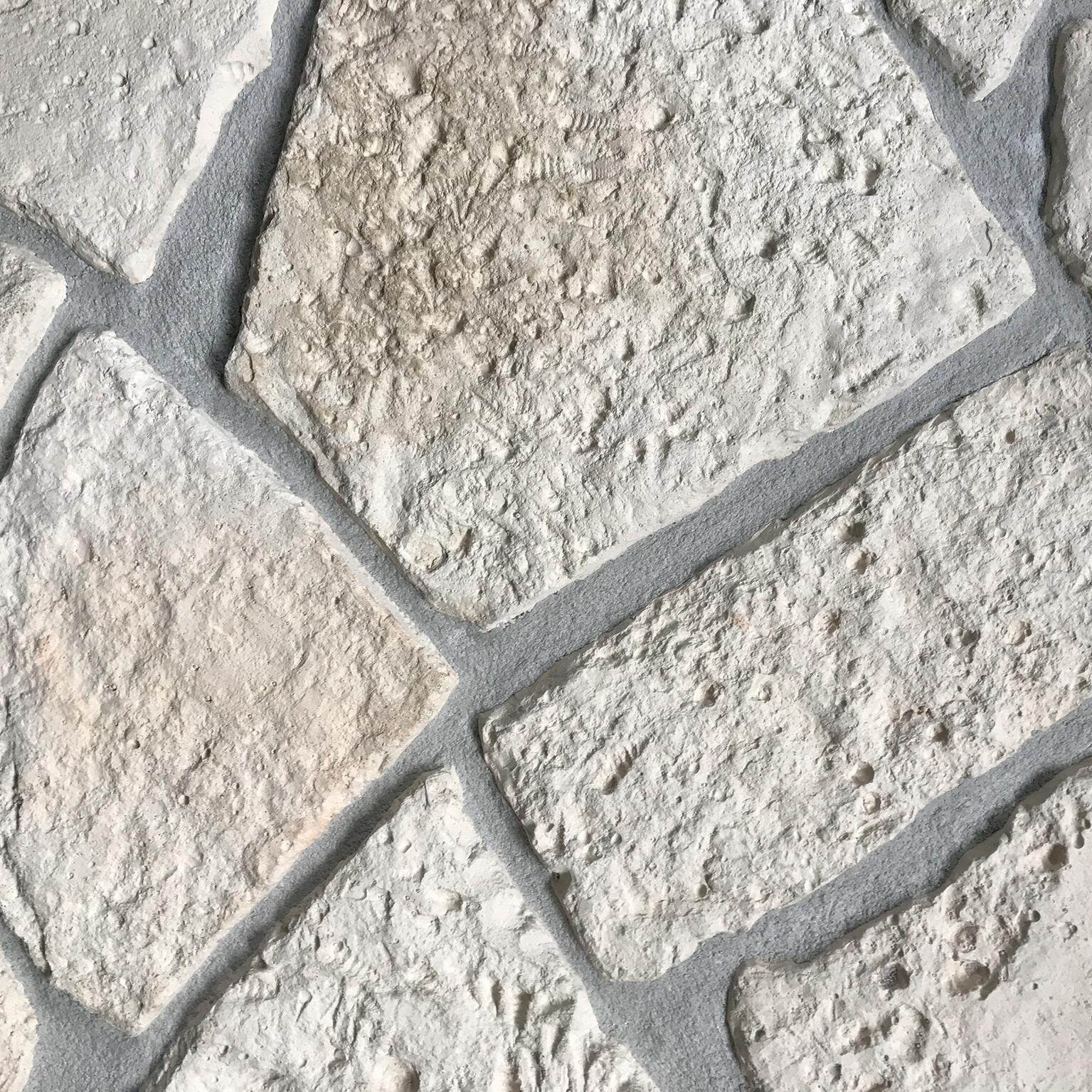 Plaquette de parement béton effet pierre claire crème Conca intérieur ...