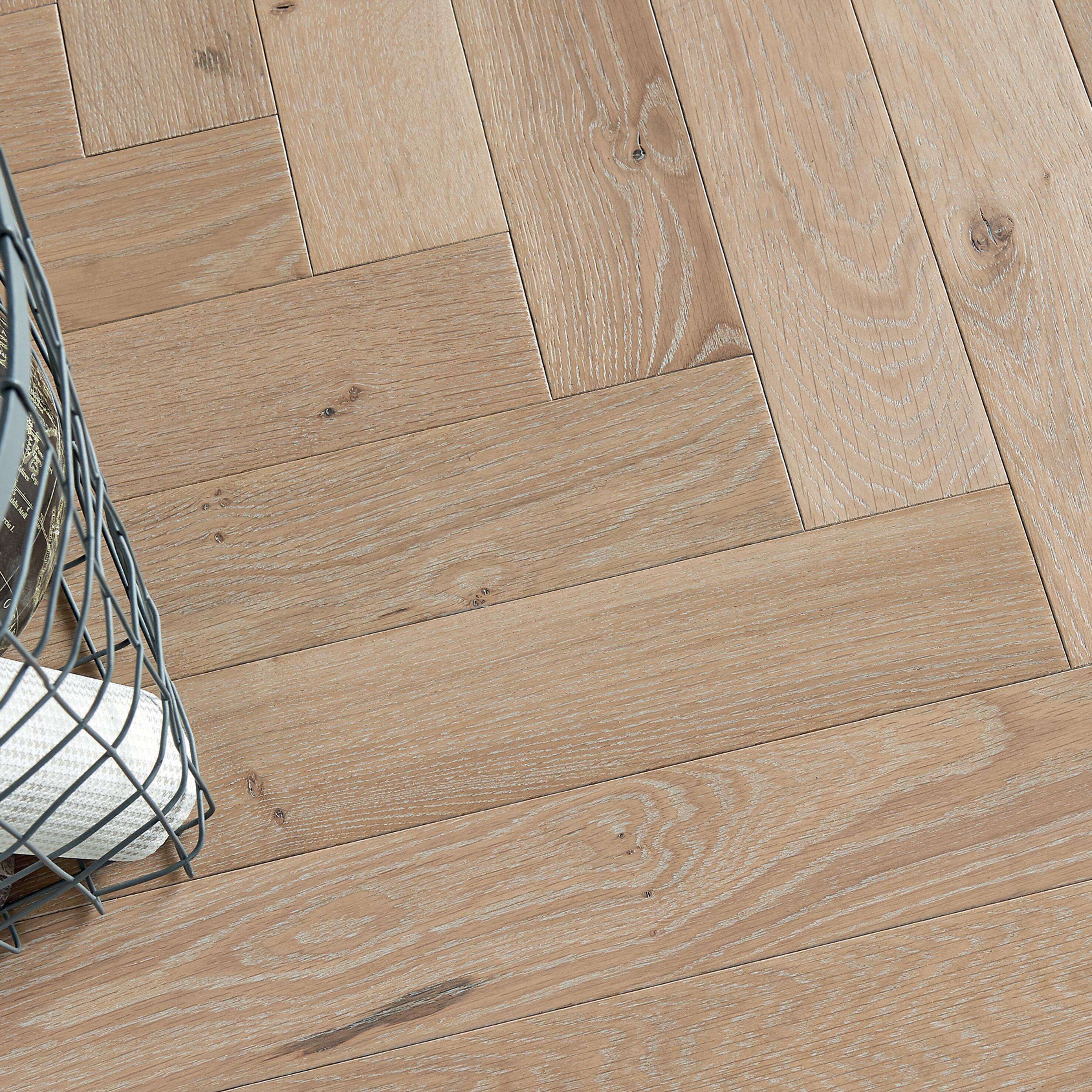 Parquet contrecollé chêne cérusé blanc huilé S bâton rompu BROCELIANDE ...