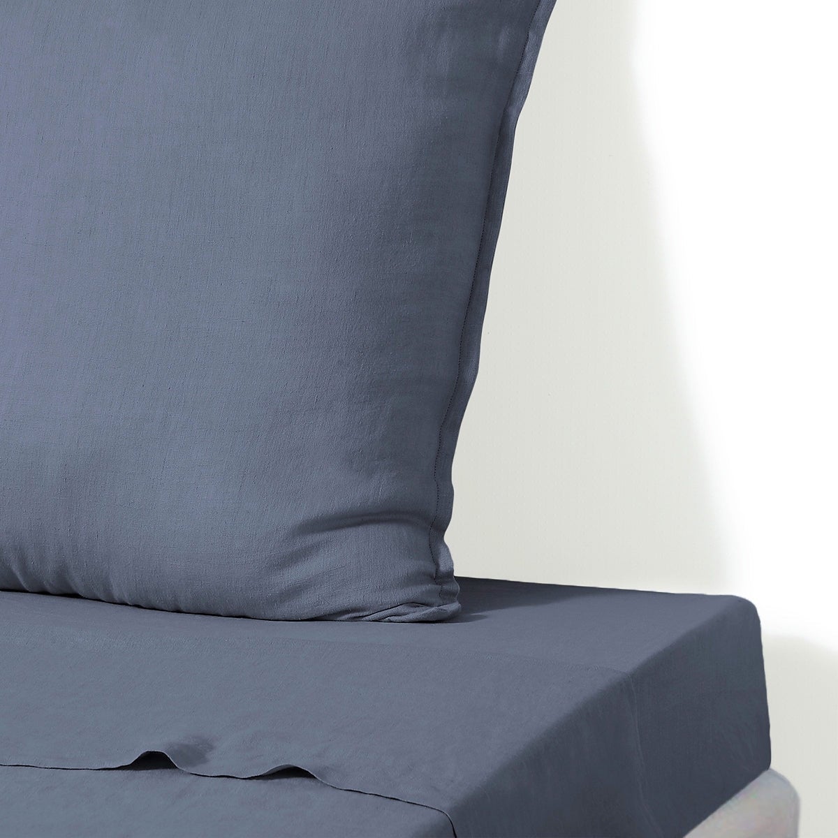 Drap plat lin lavé bleu orage | Leroy Merlin