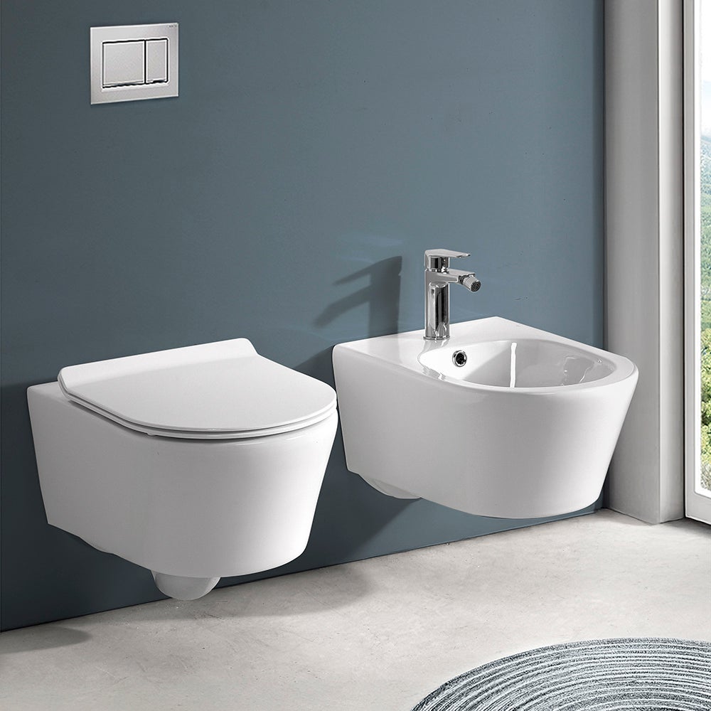 Sanitaire suspendu en céramique blanche Ukra avec abattant de toilette ...