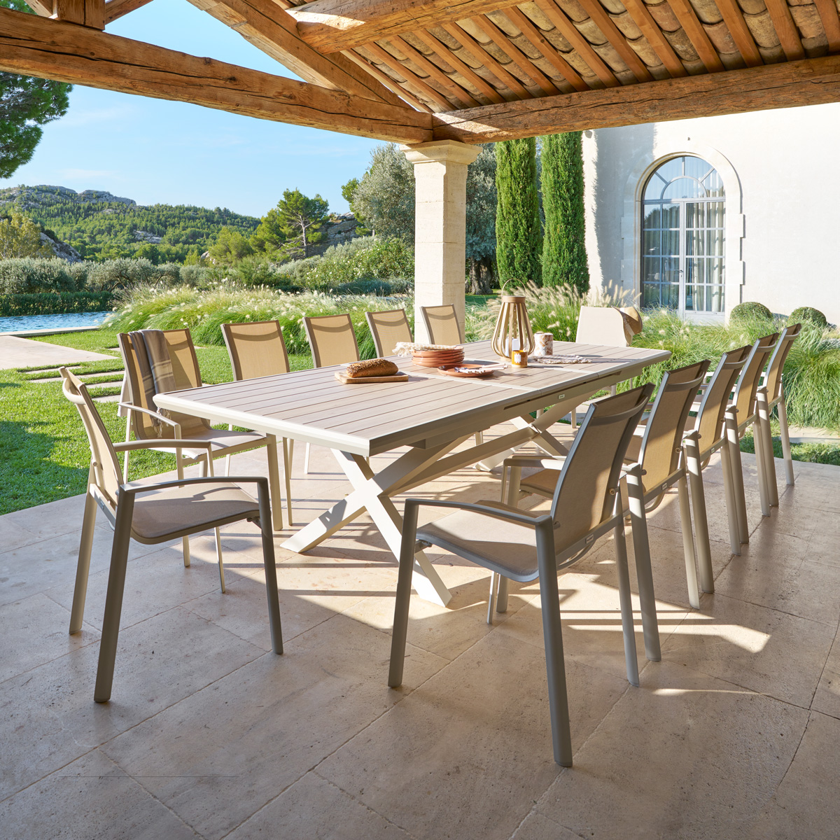 Table de jardin extensible "Axiome" effet bois lin & argile 12 places ...