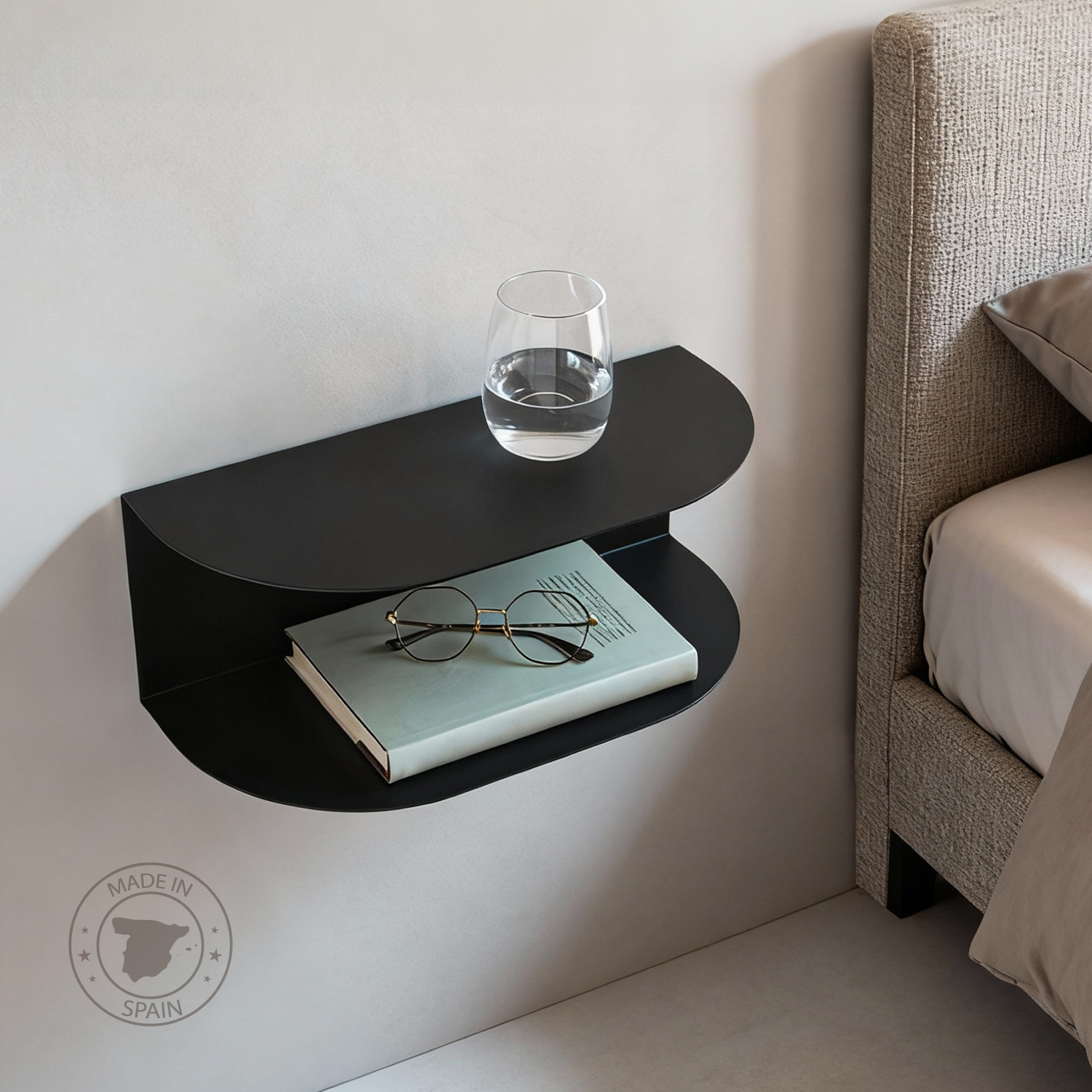 Lot de 2 Tables de nuit suspendues Ovva, en métal noir | L.40 x P.17 cm, Ep.13 cm, design avec ...