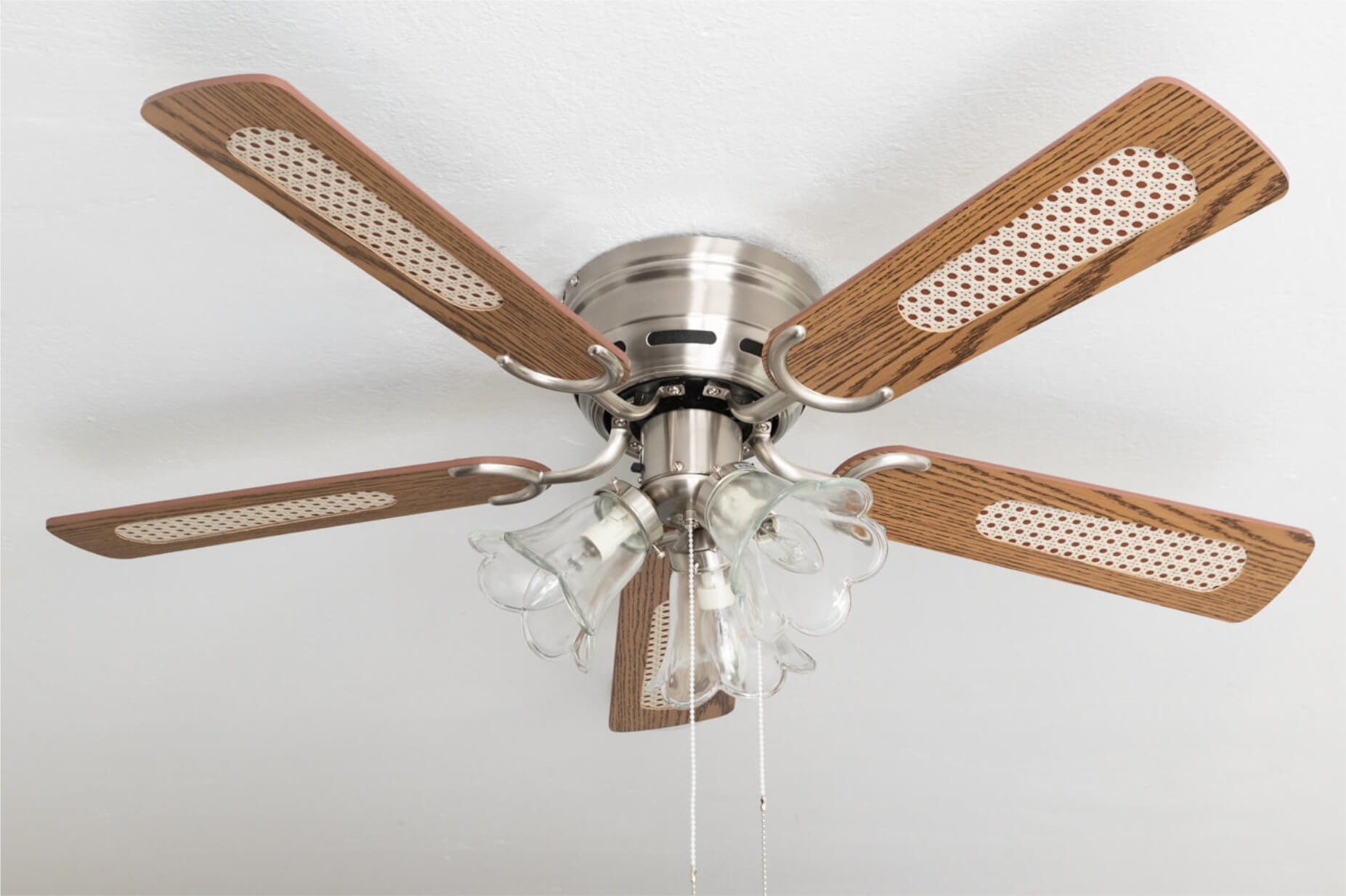 Ventilateur de plafond Kisa Deluxe BN Chêne / Noyer avec éclairage ...