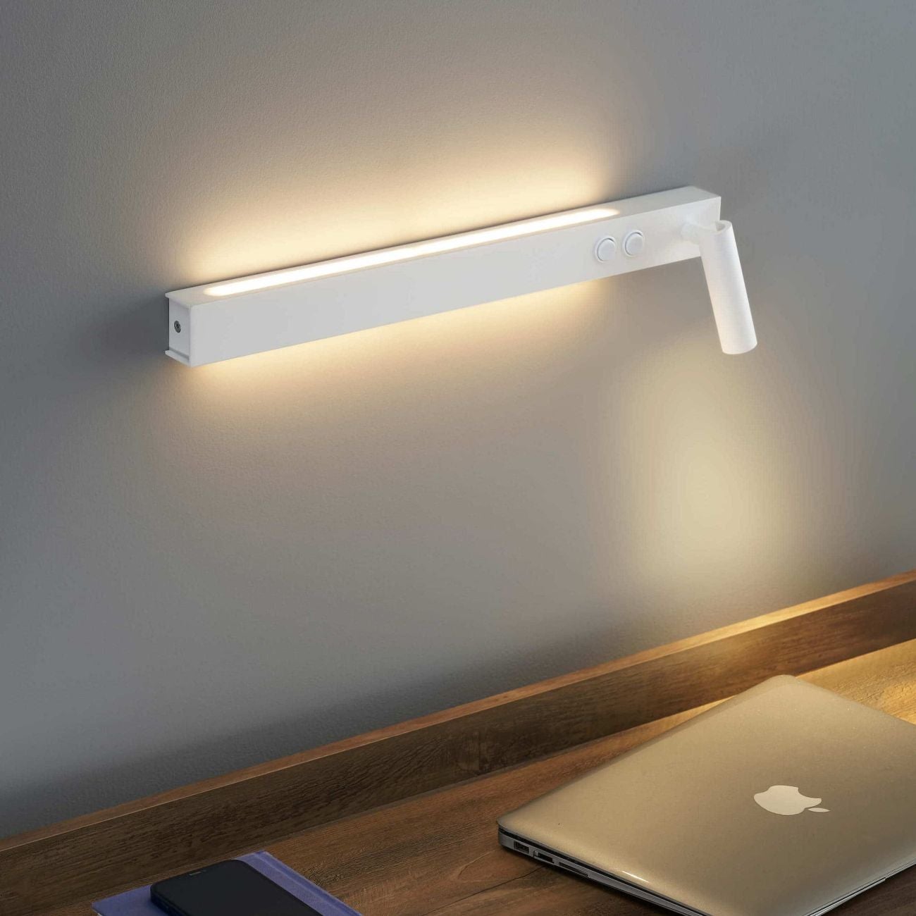 Aplique blanco largo con luz de lectura - Stanli | Leroy Merlin