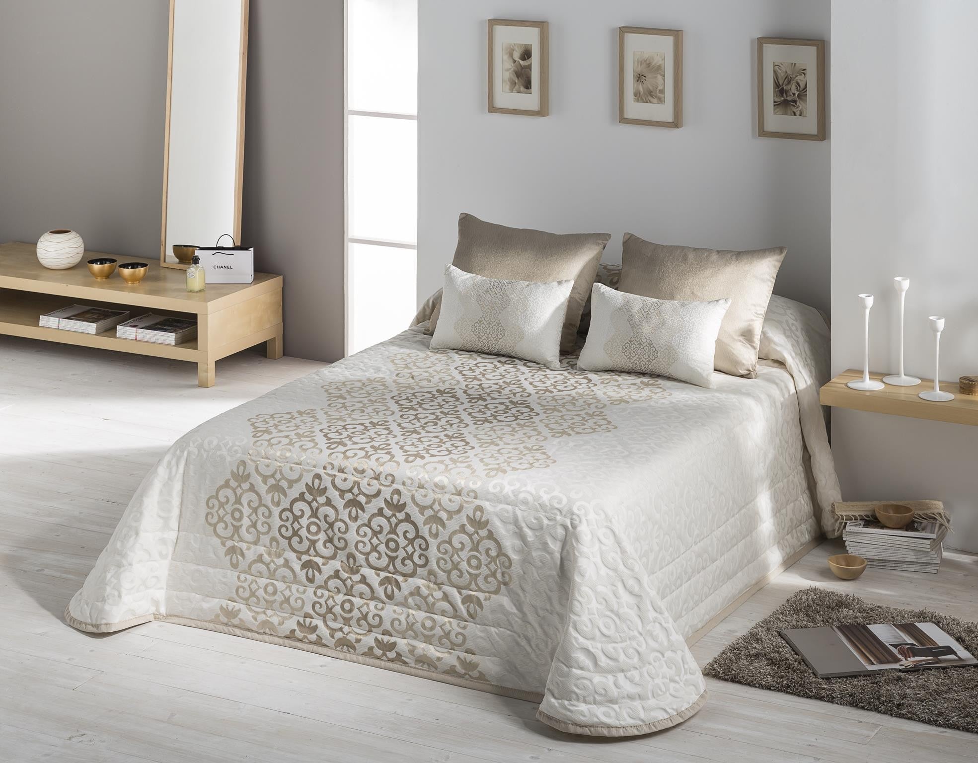 COLCHA BOUTI MODELO BELLINI JVR 270x270 PARA CAMA 180 CM. | Leroy Merlin