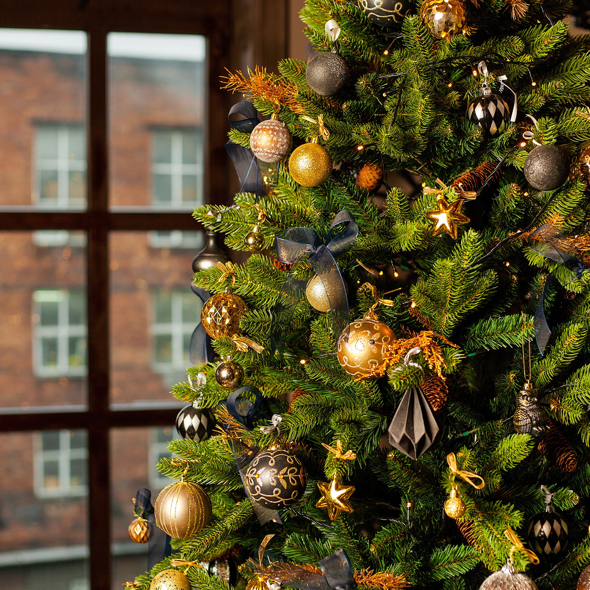 WellHome Set de 16 Bolas de Navidad de Ø4cm con Diseños acabados en ...