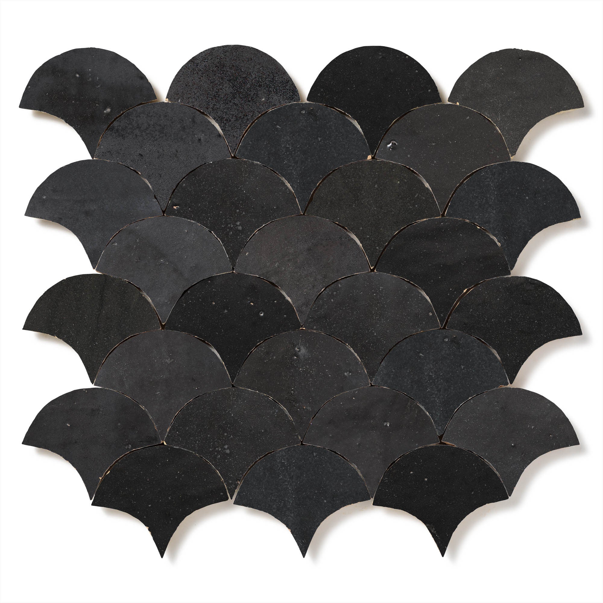 Carrelage Zellige Marocain Noir Carbone Petite Ecaille 7,8x9,8 cm ...