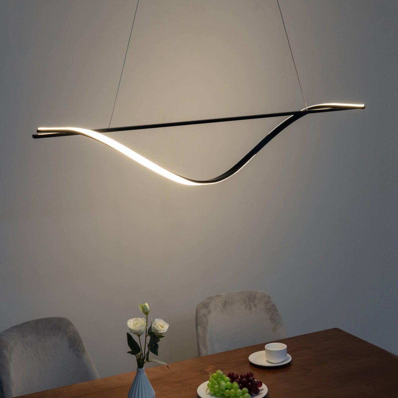 Lámpara colgante alargada LED negra con forma de ola - Hilda | Leroy Merlin